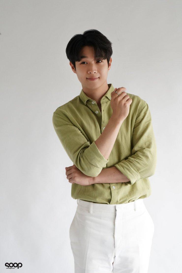 Choi Woo Shik Wallpapers - Top Free Choi Woo Shik Backgrounds - WallpaperAccess