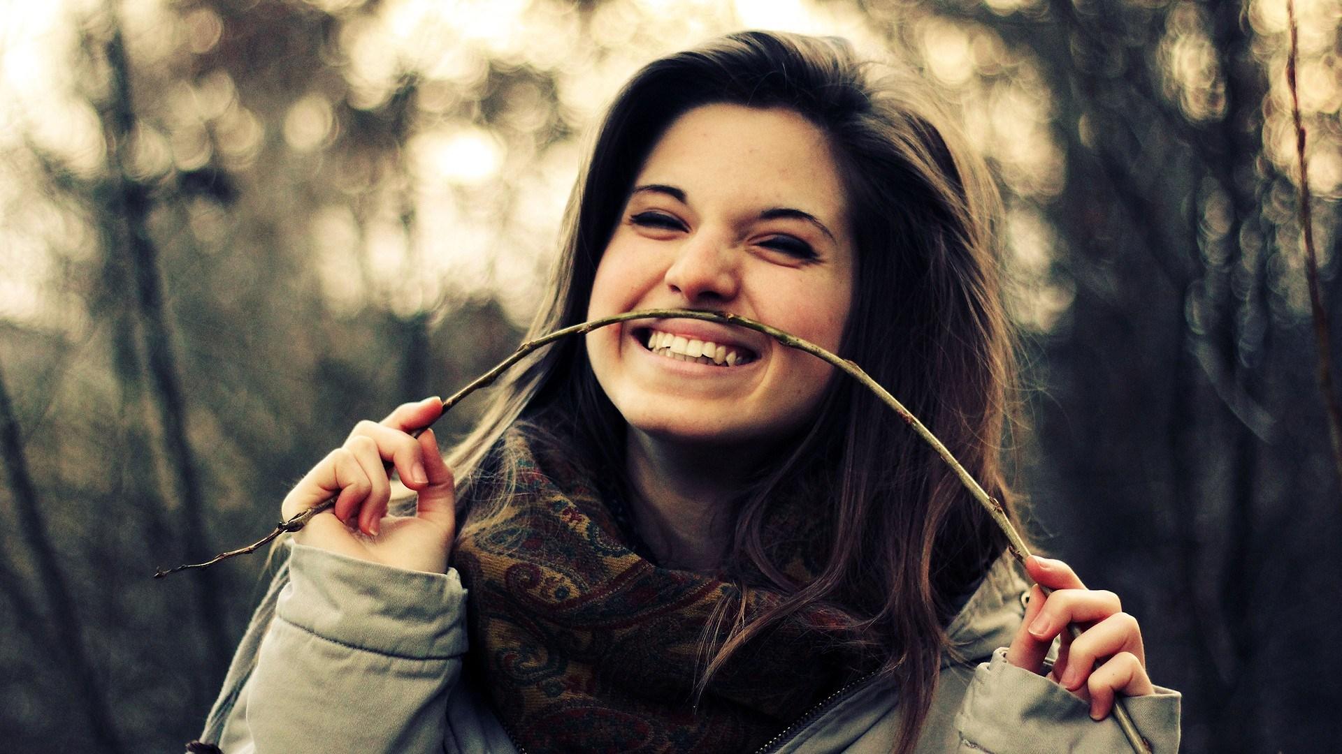 Smile Woman Wallpapers - Top Free Smile Woman Backgrounds - WallpaperAccess