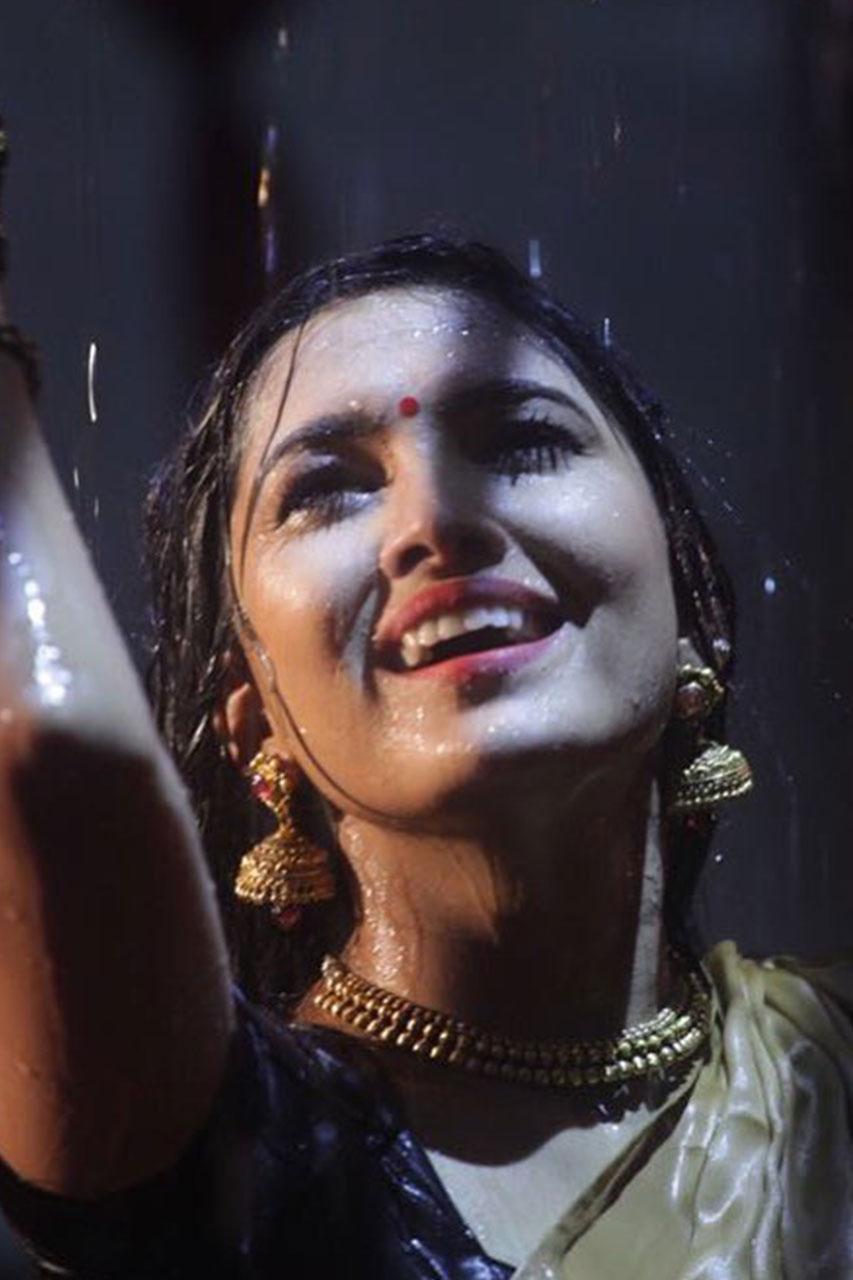 Vani Bhojan Wallpapers - Top Free Vani Bhojan Backgrounds - WallpaperAccess