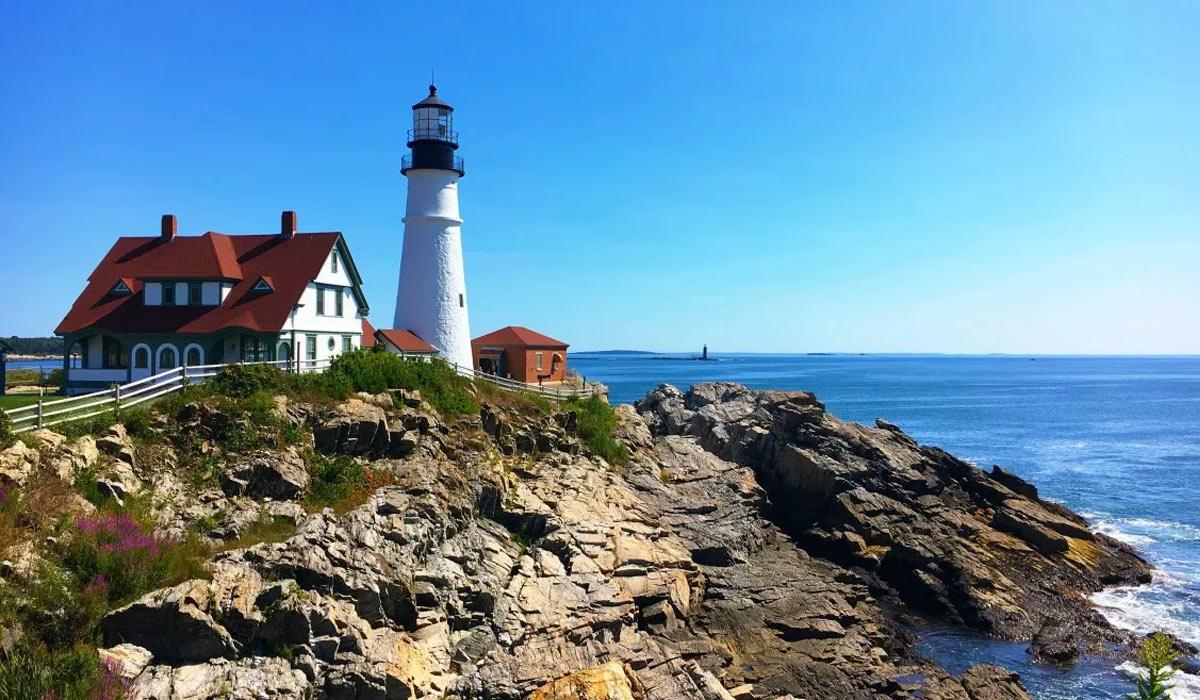 Autumn Lighthouse Wallpapers - Top Free Autumn Lighthouse Backgrounds ...