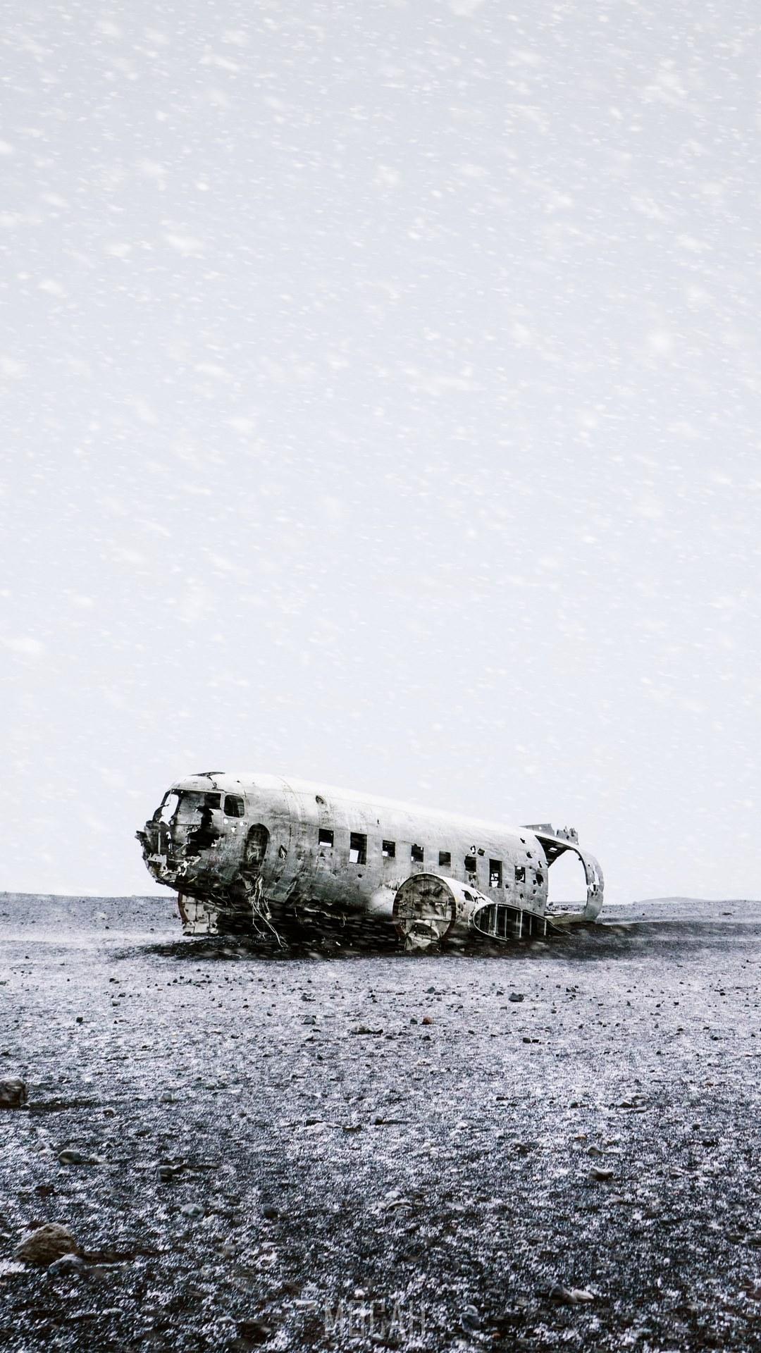 Plane Crash Wallpapers - Top Free Plane Crash Backgrounds - WallpaperAccess