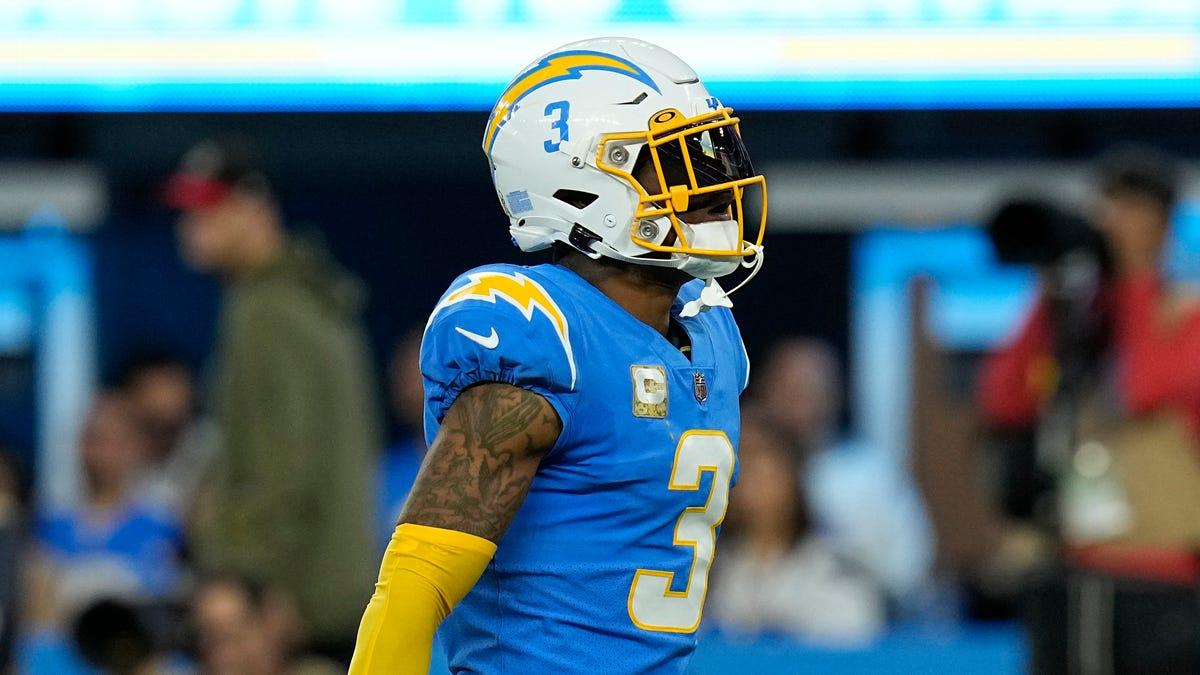 Derwin James Jr Wallpapers - Top Free Derwin James Jr Backgrounds ...