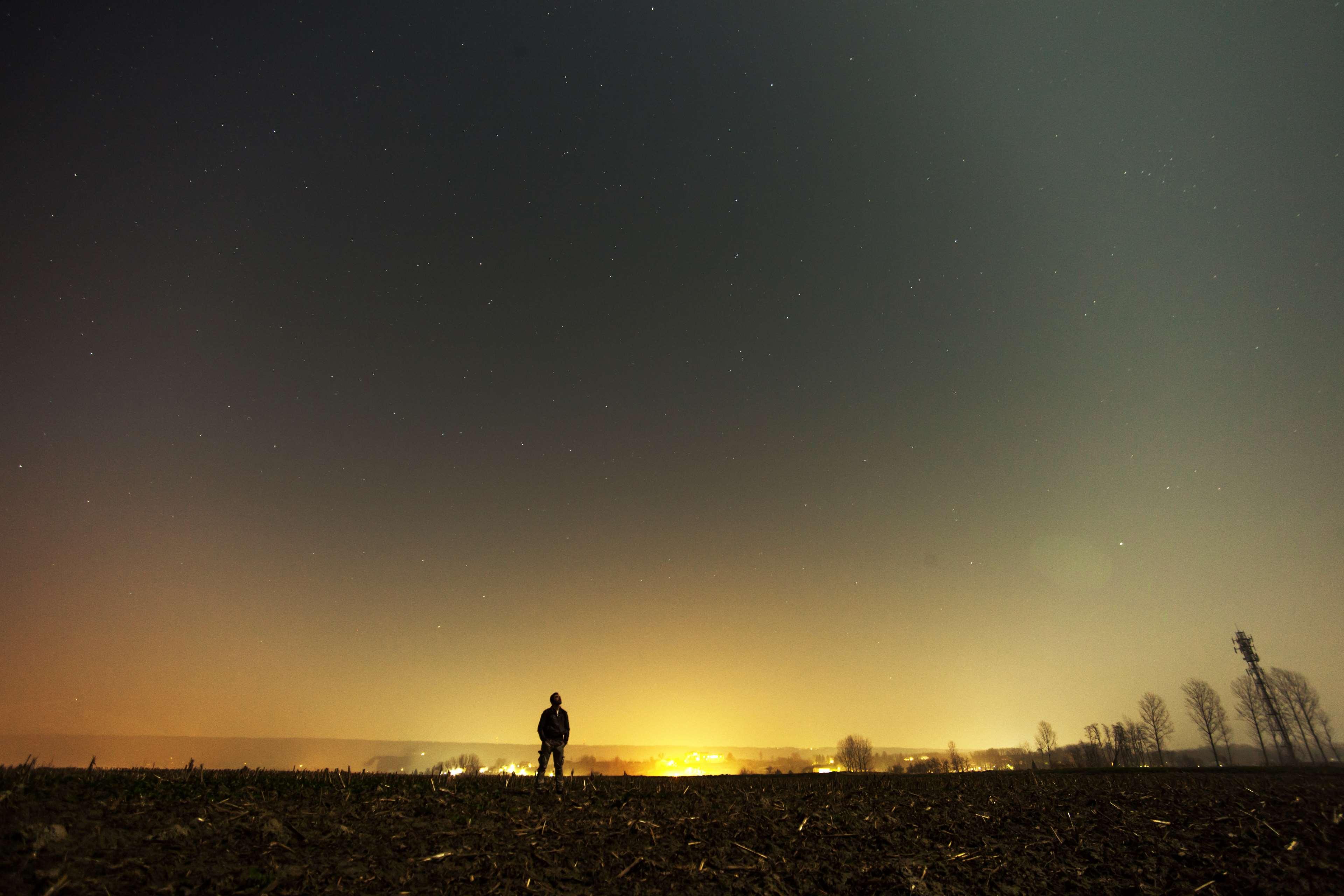 Alone Night Wallpapers - Top Free Alone Night Backgrounds - WallpaperAccess