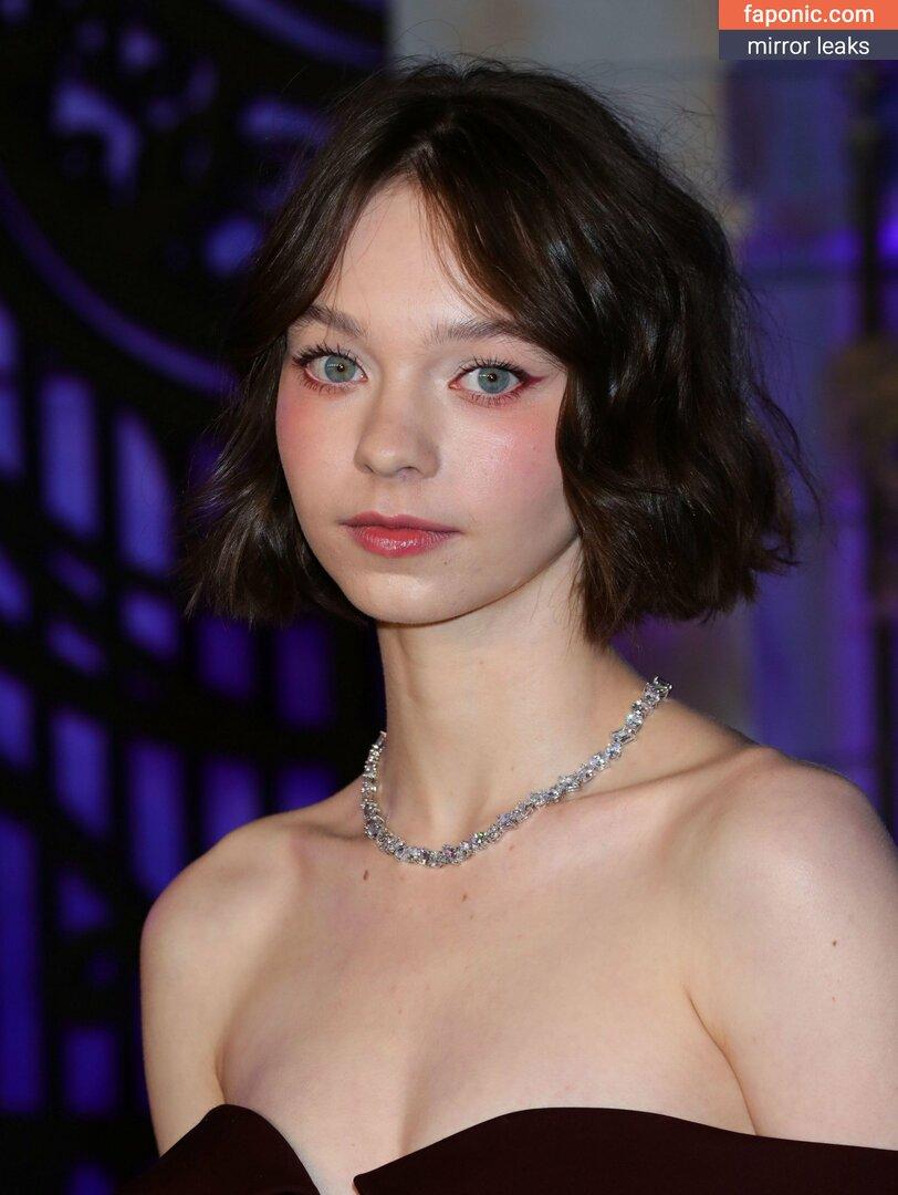 Emma Myers Wallpapers - Top Free Emma Myers Backgrounds - WallpaperAccess