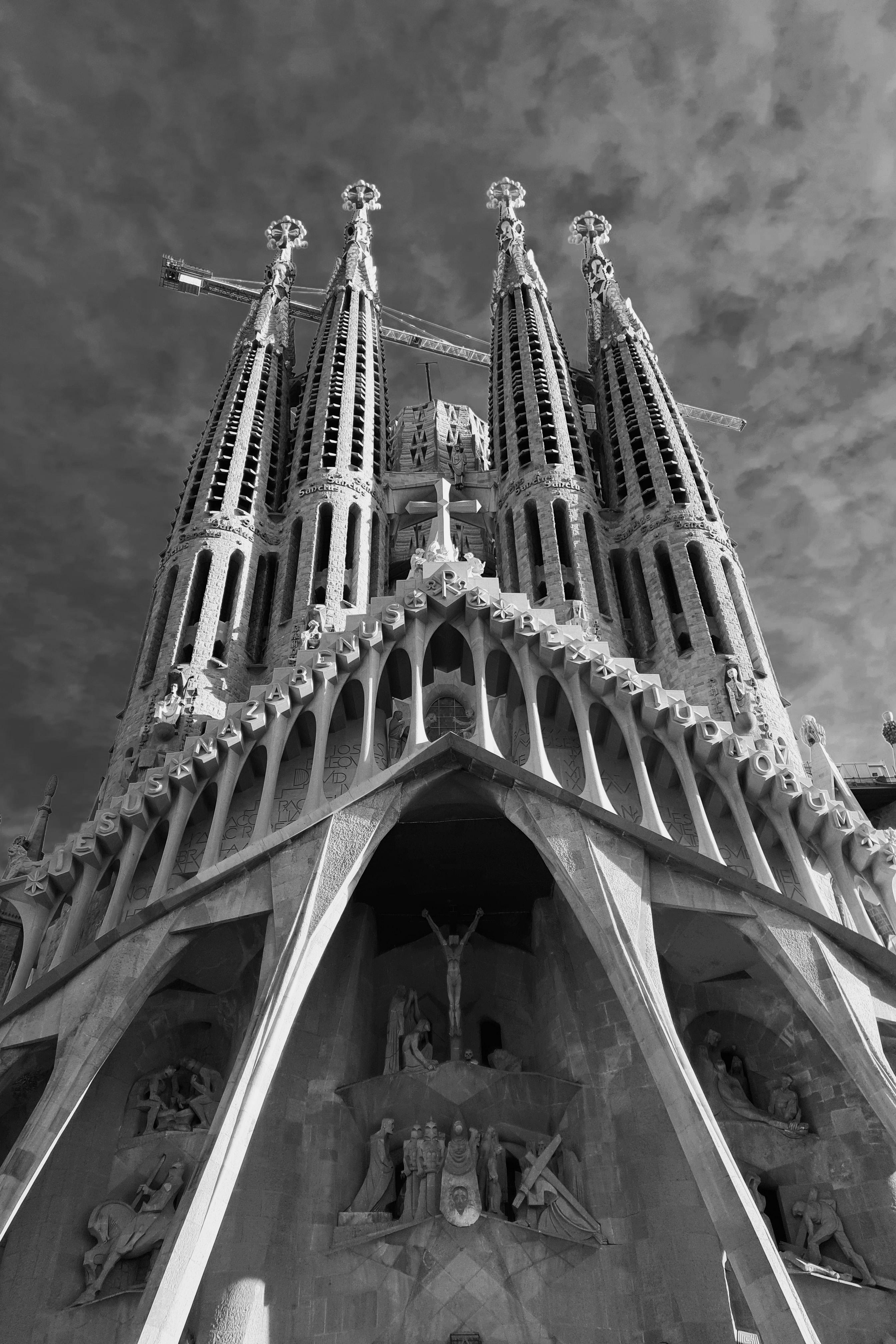 La Sagrada Familia Wallpapers Top Free La Sagrada Familia Backgrounds Wallpaperaccess