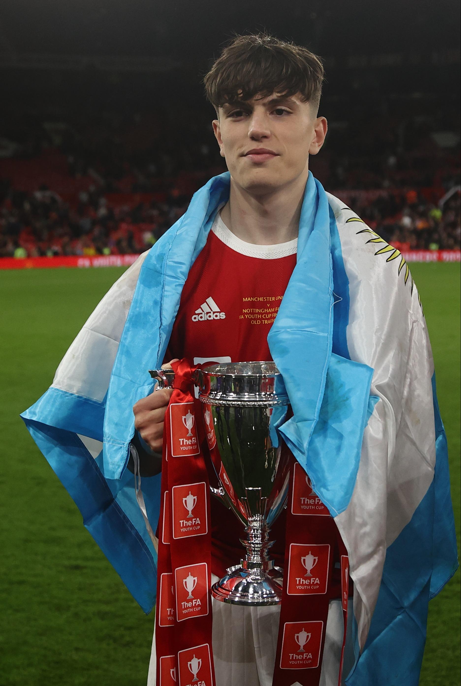 Alejandro Garnacho Wallpapers - Top Free Alejandro Garnacho Backgrounds ...