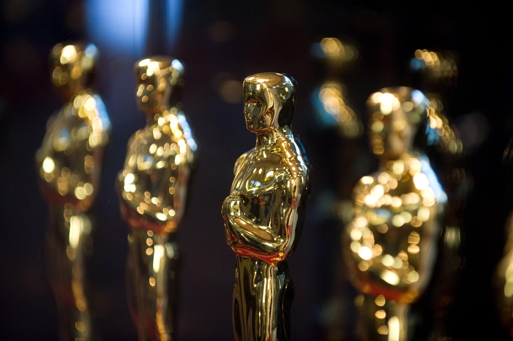 Oscar Trophy Wallpapers - Top Free Oscar Trophy Backgrounds ...