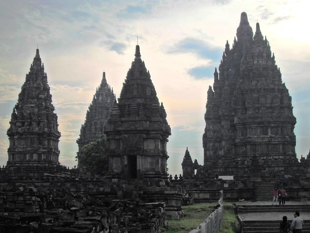 Prambanan Wallpapers - Top Free Prambanan Backgrounds - WallpaperAccess