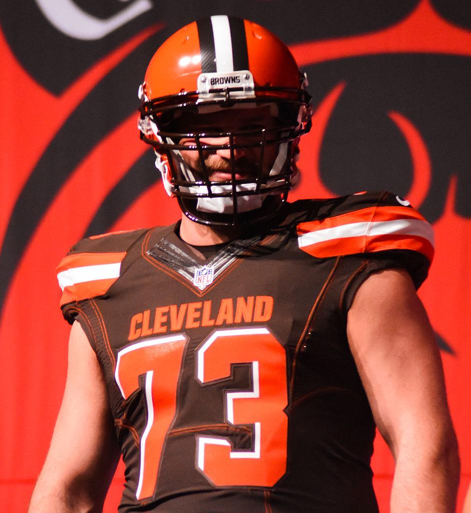 Joe Thomas Wallpapers - Top Free Joe Thomas Backgrounds - WallpaperAccess