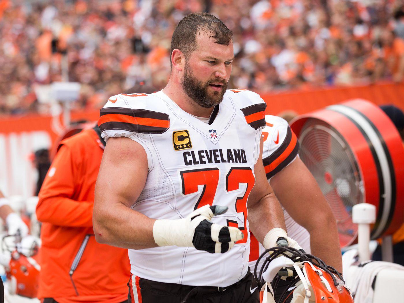 Joe Thomas Wallpapers - Top Free Joe Thomas Backgrounds - WallpaperAccess