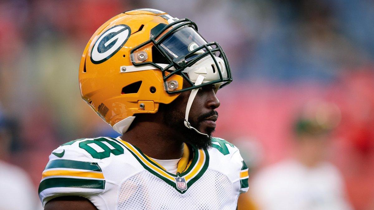 Joe Thomas Wallpapers - Top Free Joe Thomas Backgrounds - WallpaperAccess