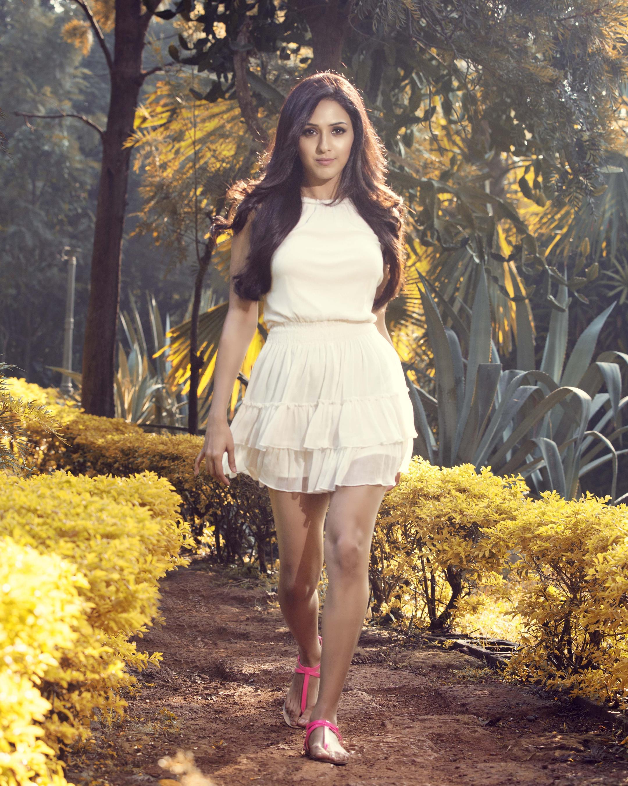 Neeti Mohan Wallpapers - Top Free Neeti Mohan Backgrounds - WallpaperAccess