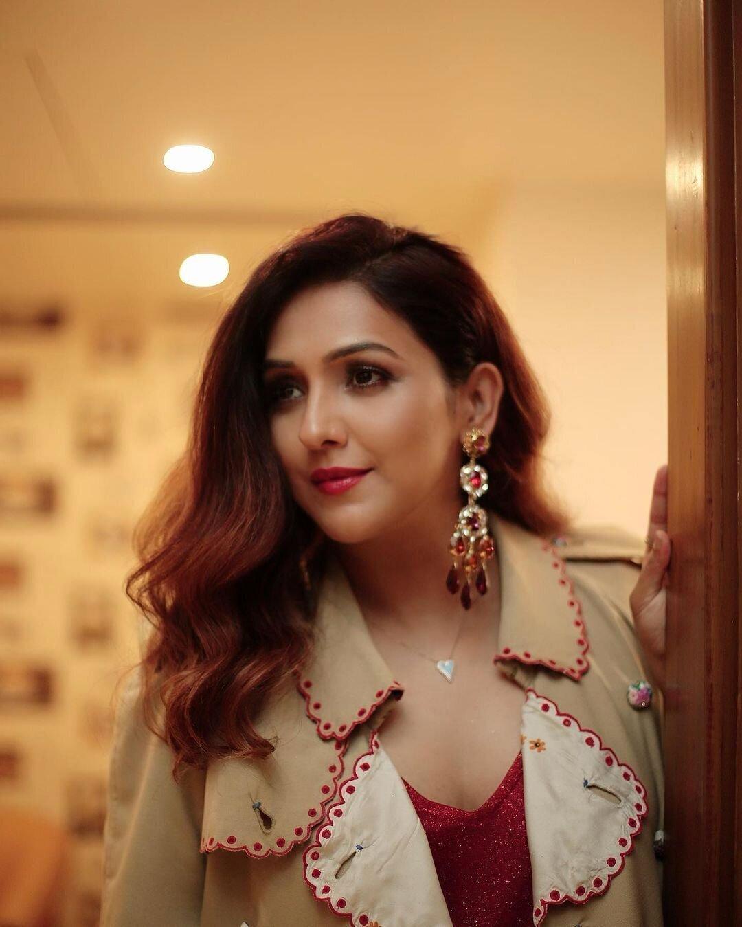 Neeti Mohan Wallpapers - Top Free Neeti Mohan Backgrounds - WallpaperAccess