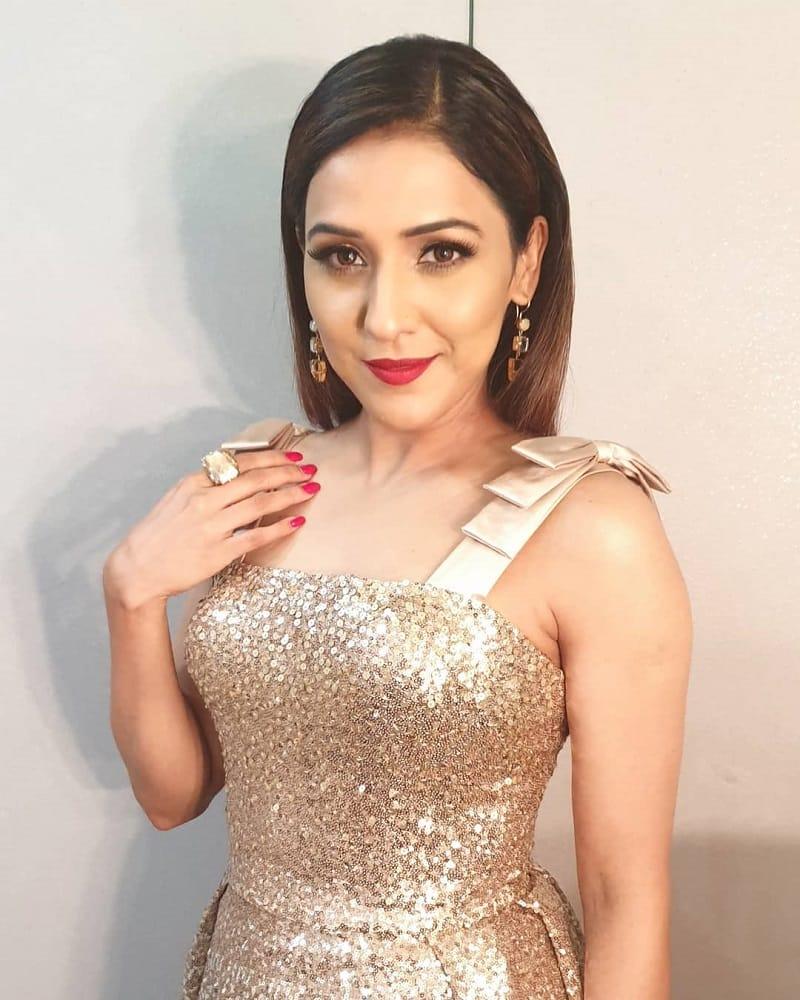 Neeti Mohan Wallpapers - Top Free Neeti Mohan Backgrounds - WallpaperAccess