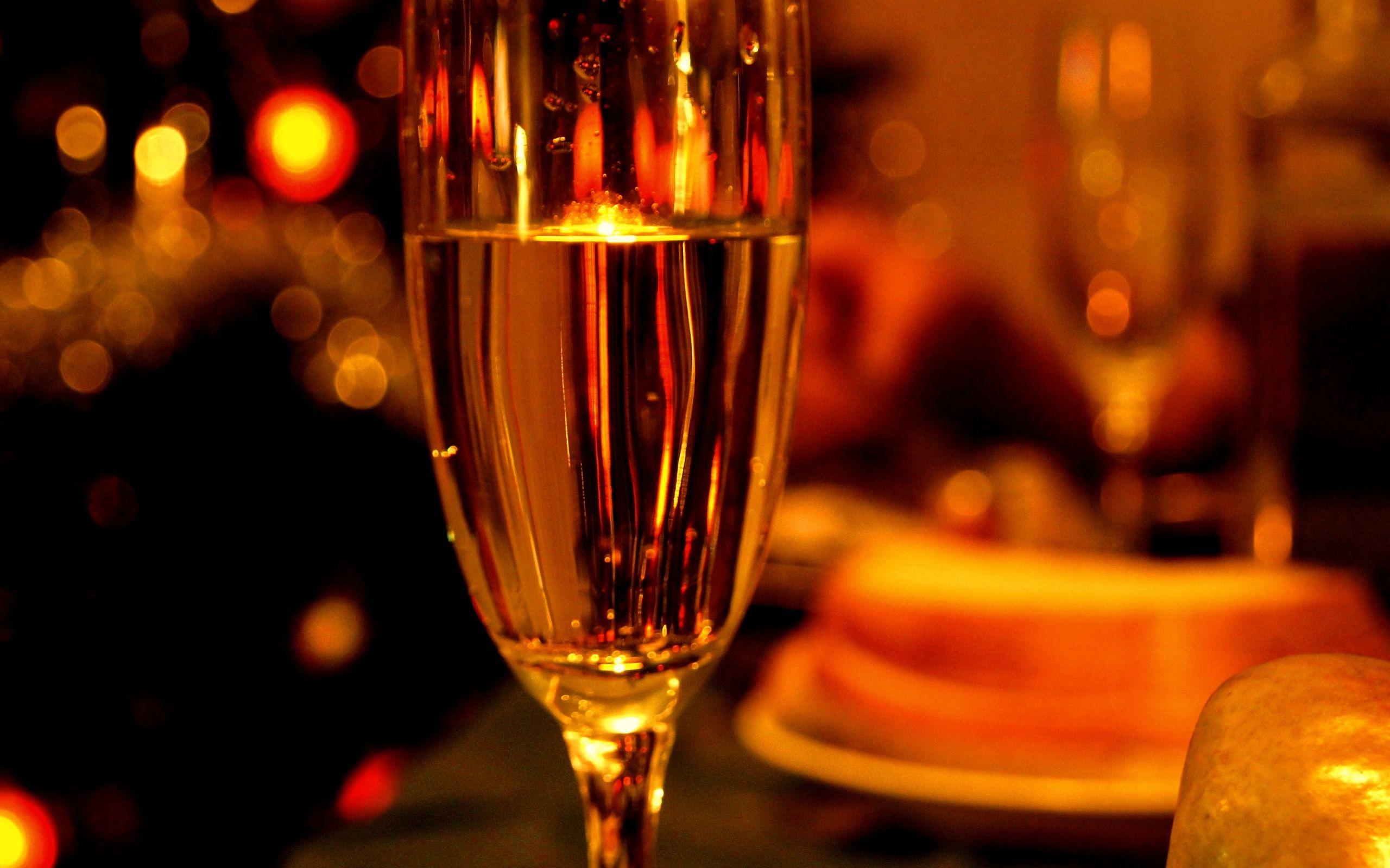 Champagne Wallpapers Top Free Champagne Backgrounds Wallpaperaccess