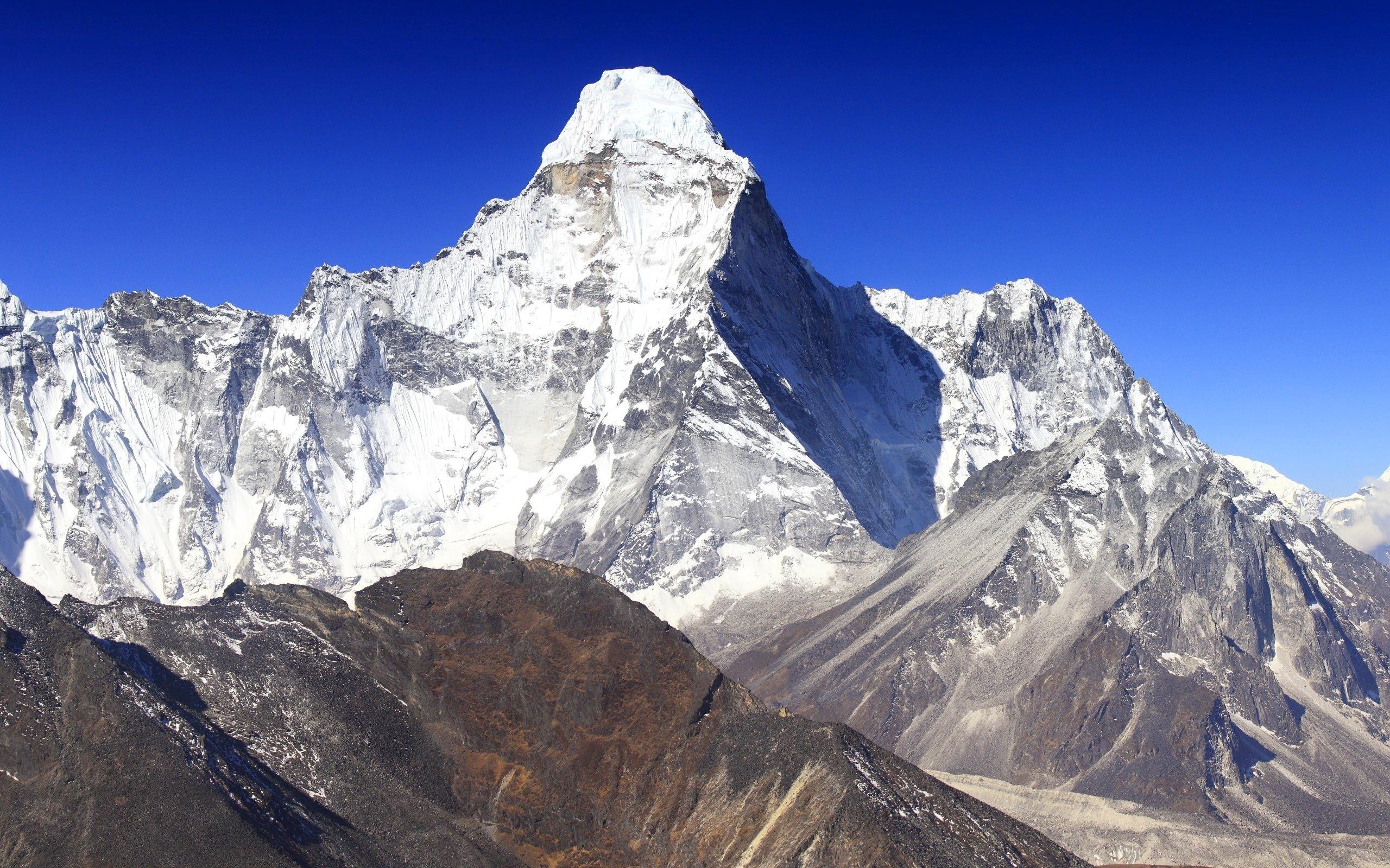 Ama Dablam Wallpapers - Top Free Ama Dablam Backgrounds - WallpaperAccess