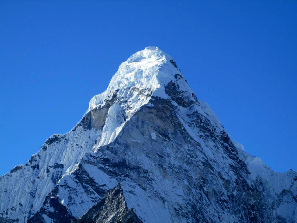Ama Dablam Wallpapers - Top Free Ama Dablam Backgrounds - WallpaperAccess