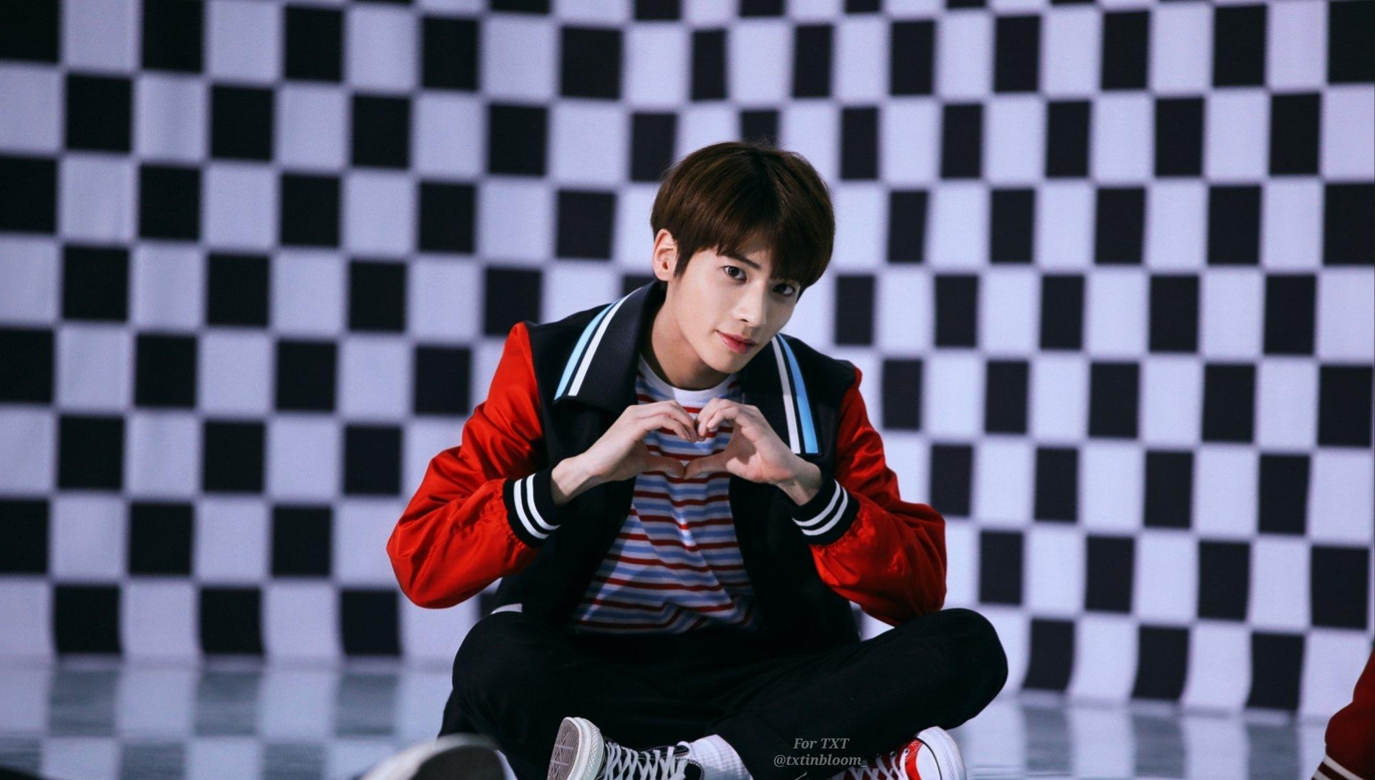 TXT Crown Wallpapers - Top Free TXT Crown Backgrounds - WallpaperAccess