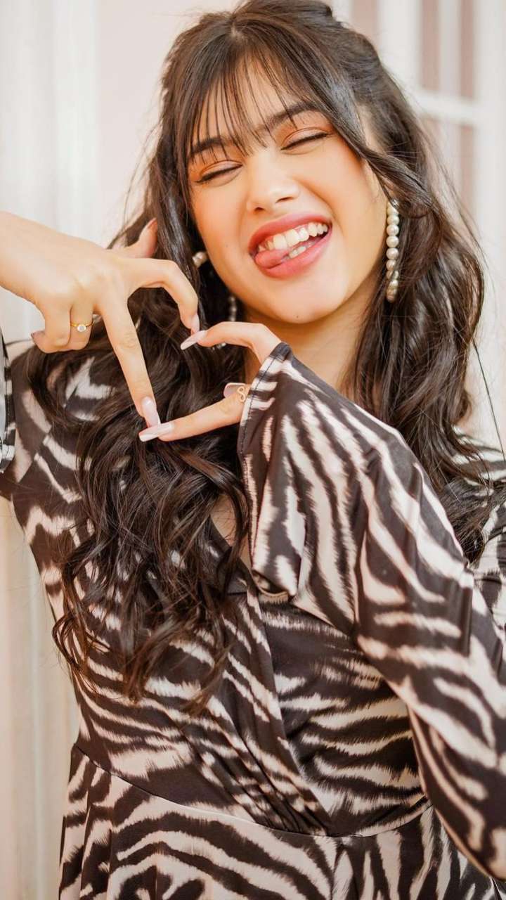 Riva Arora Wallpapers - Top Free Riva Arora Backgrounds - WallpaperAccess