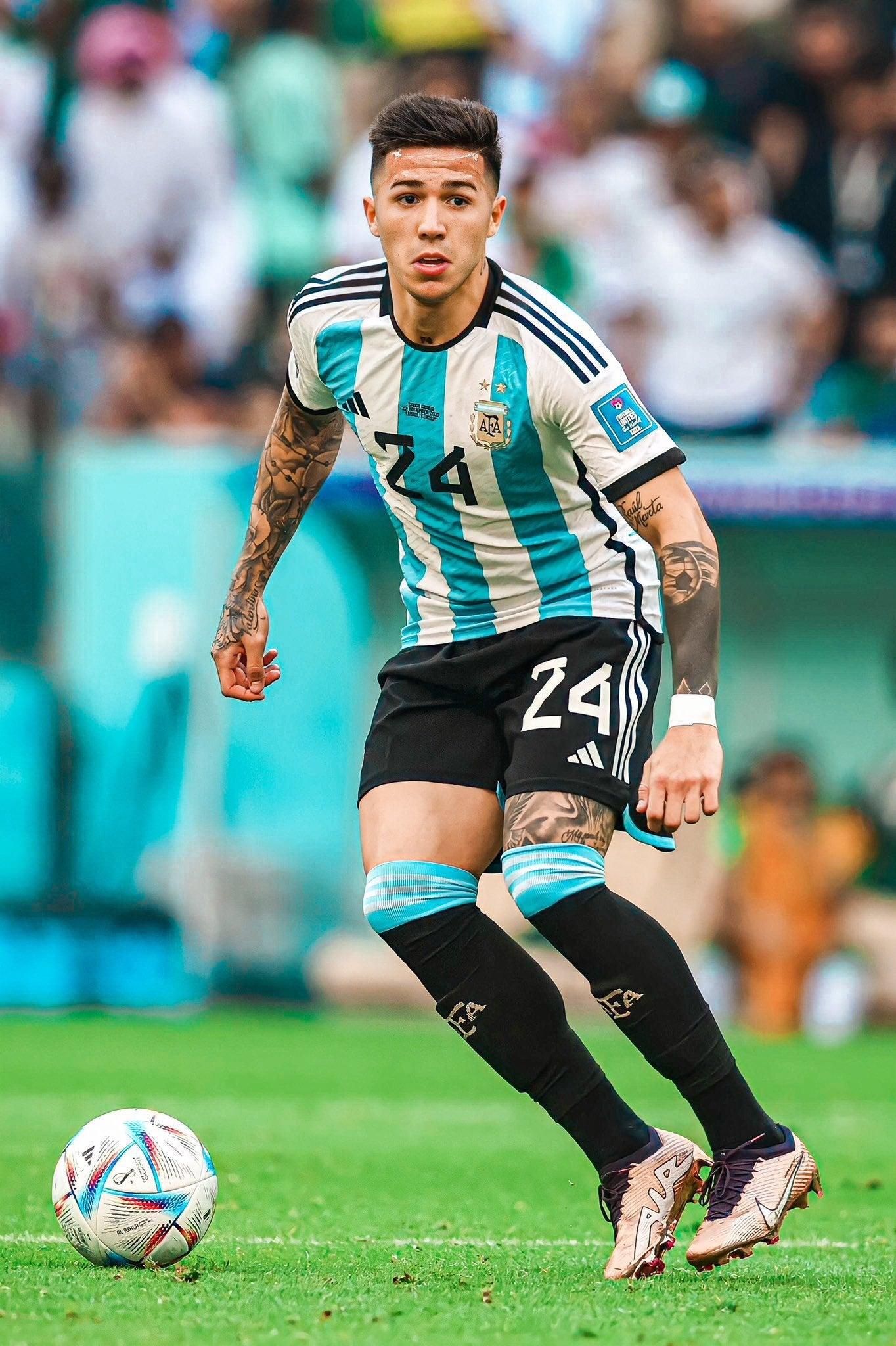 Enzo Fernandez Wallpapers - Top Free Enzo Fernandez Backgrounds ...