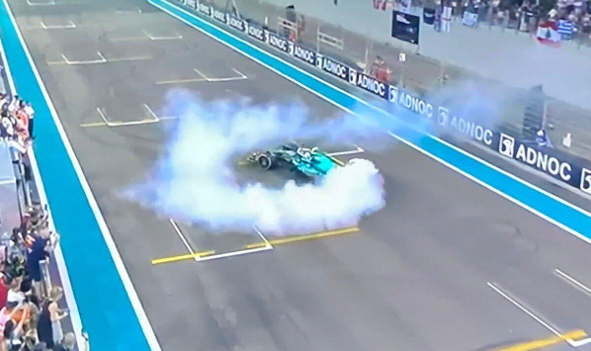 F1 Donuts Wallpapers - Top Free F1 Donuts Backgrounds - WallpaperAccess