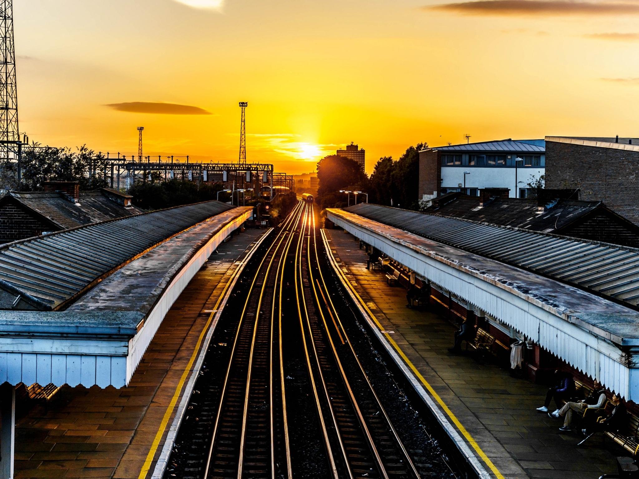 Night Train 8K Wallpapers - Top Free Night Train 8K Backgrounds ...