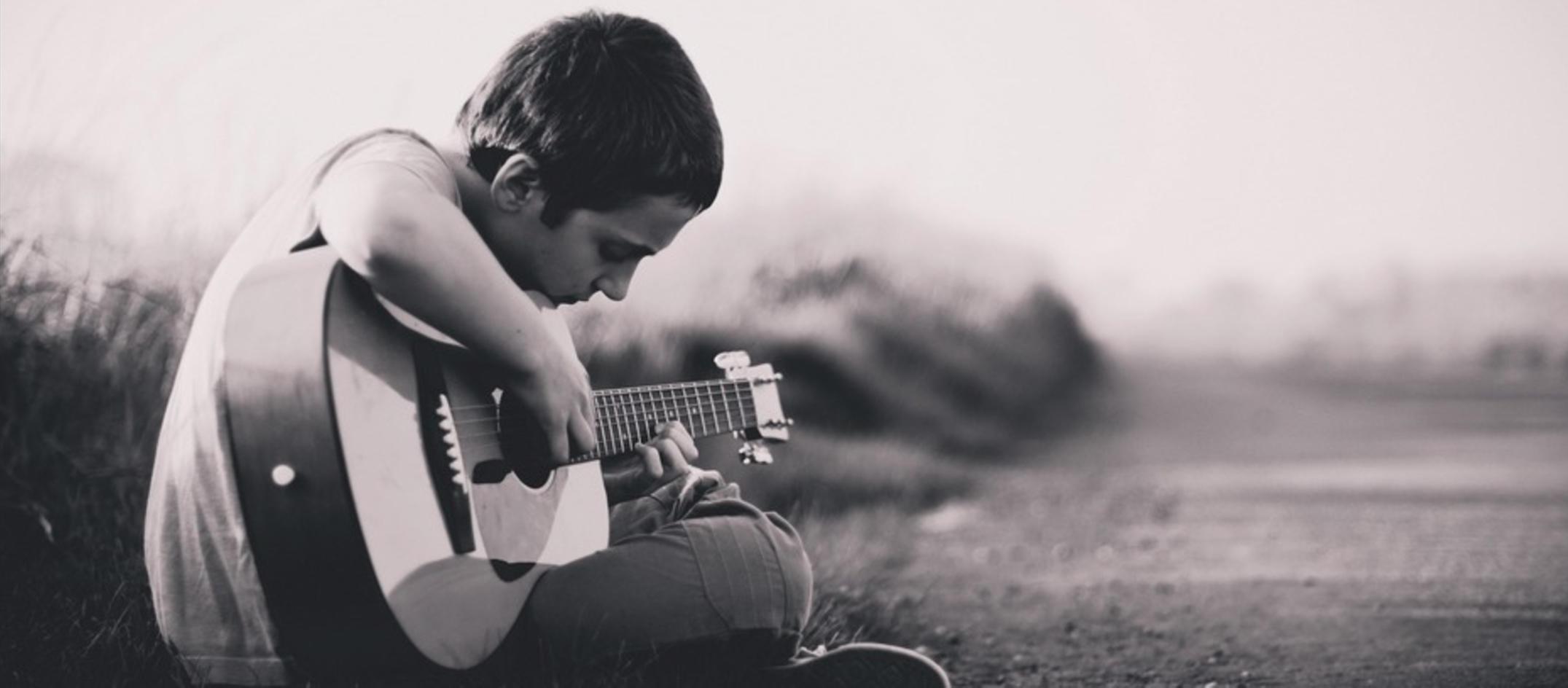 Playing Guitar Wallpapers - Top Free Playing Guitar Backgrounds ...