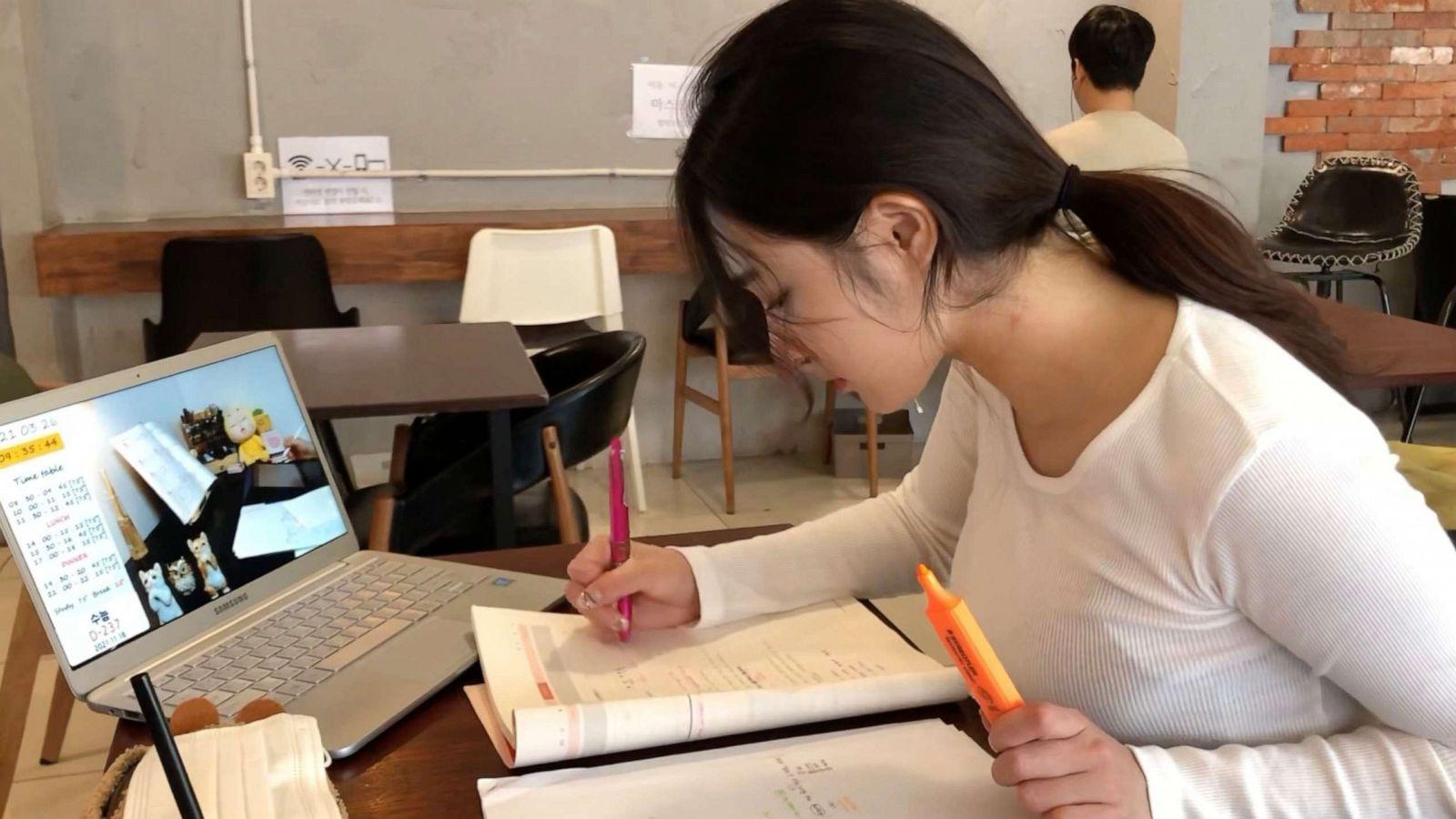 Study With Me Wallpapers - Top Free Study With Me Backgrounds - WallpaperAccess