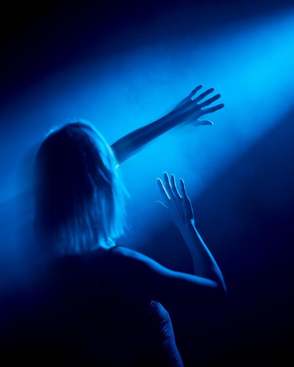 Blue Woman Wallpapers - Top Free Blue Woman Backgrounds - WallpaperAccess