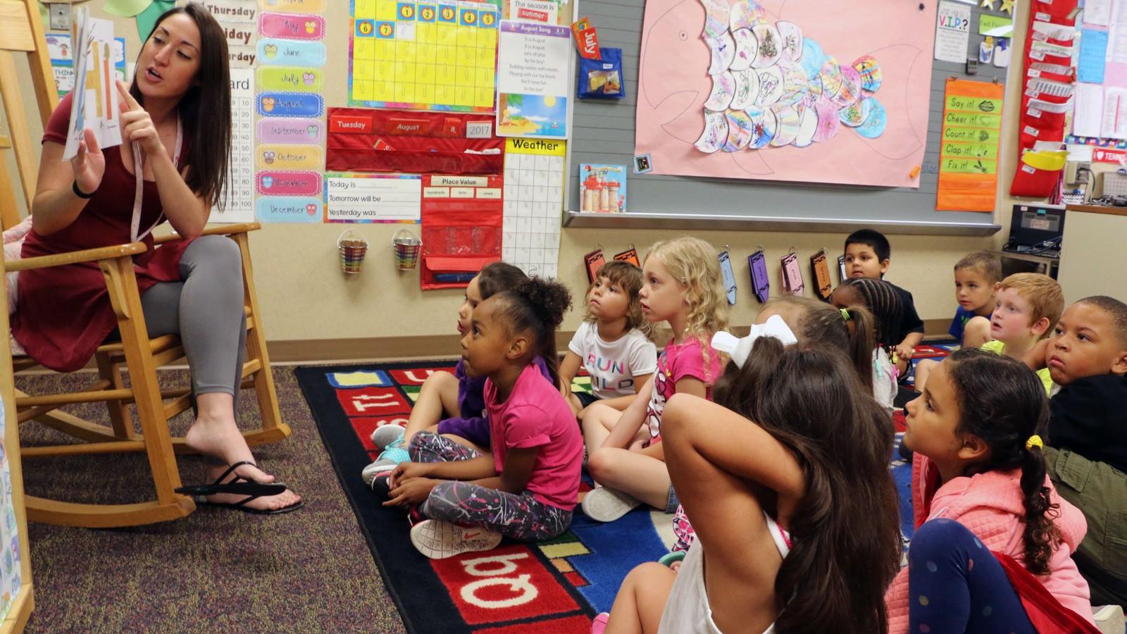 Kindergarten Teacher Wallpapers - Top Free Kindergarten Teacher ...