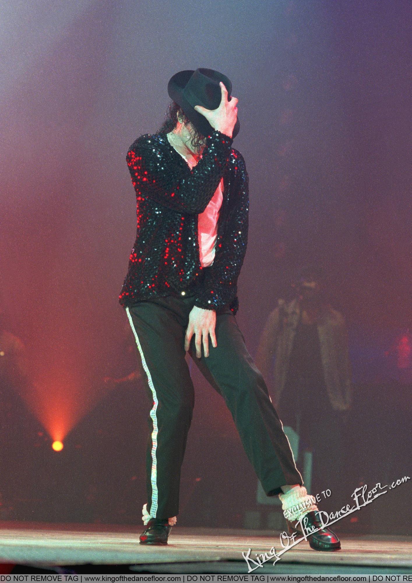 Michael Jackson Moonwalk Wallpapers - Top Free Michael Jackson Moonwalk ...