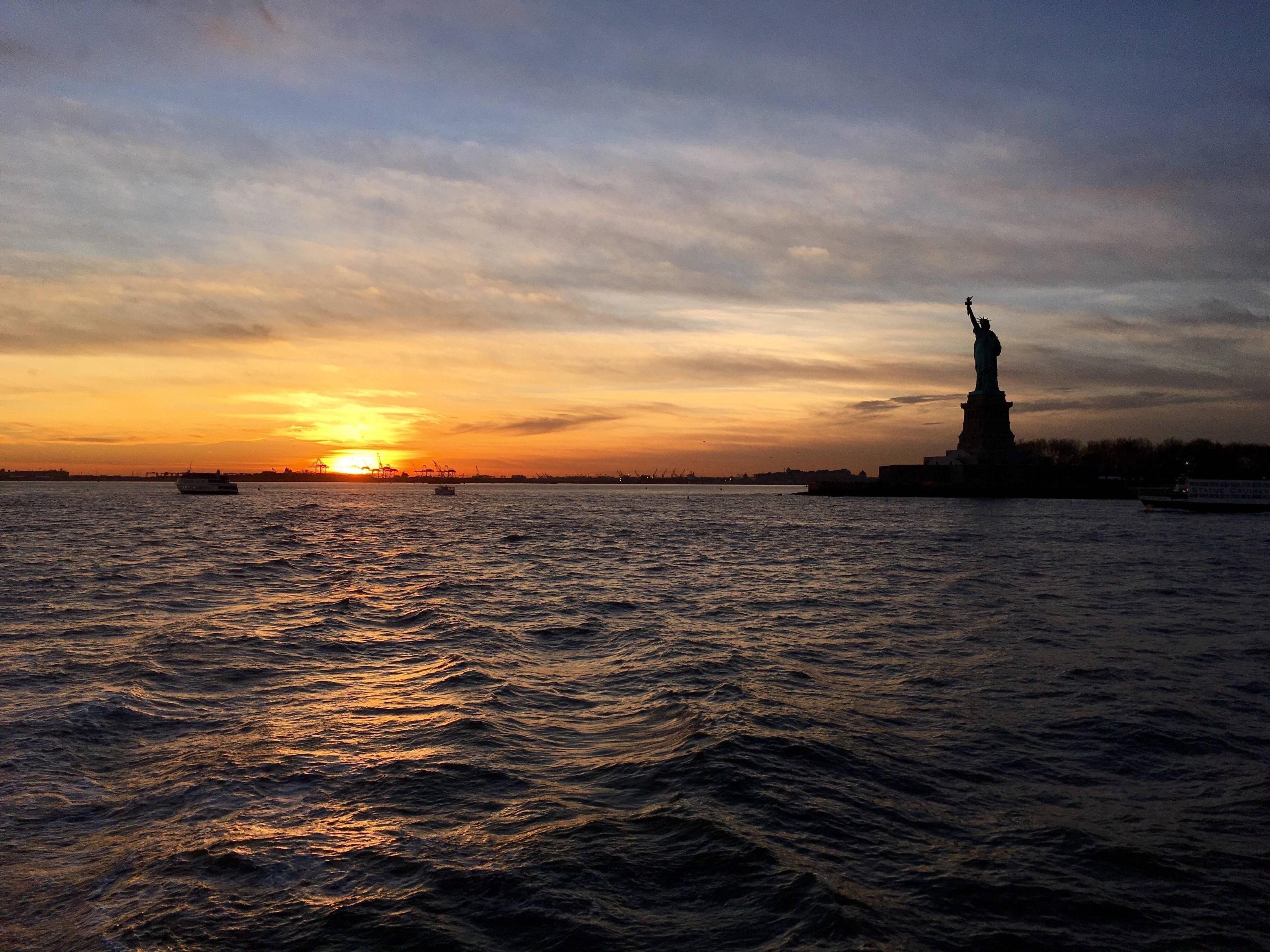 Statue of Liberty Sunset Wallpapers - Top Free Statue of Liberty Sunset ...
