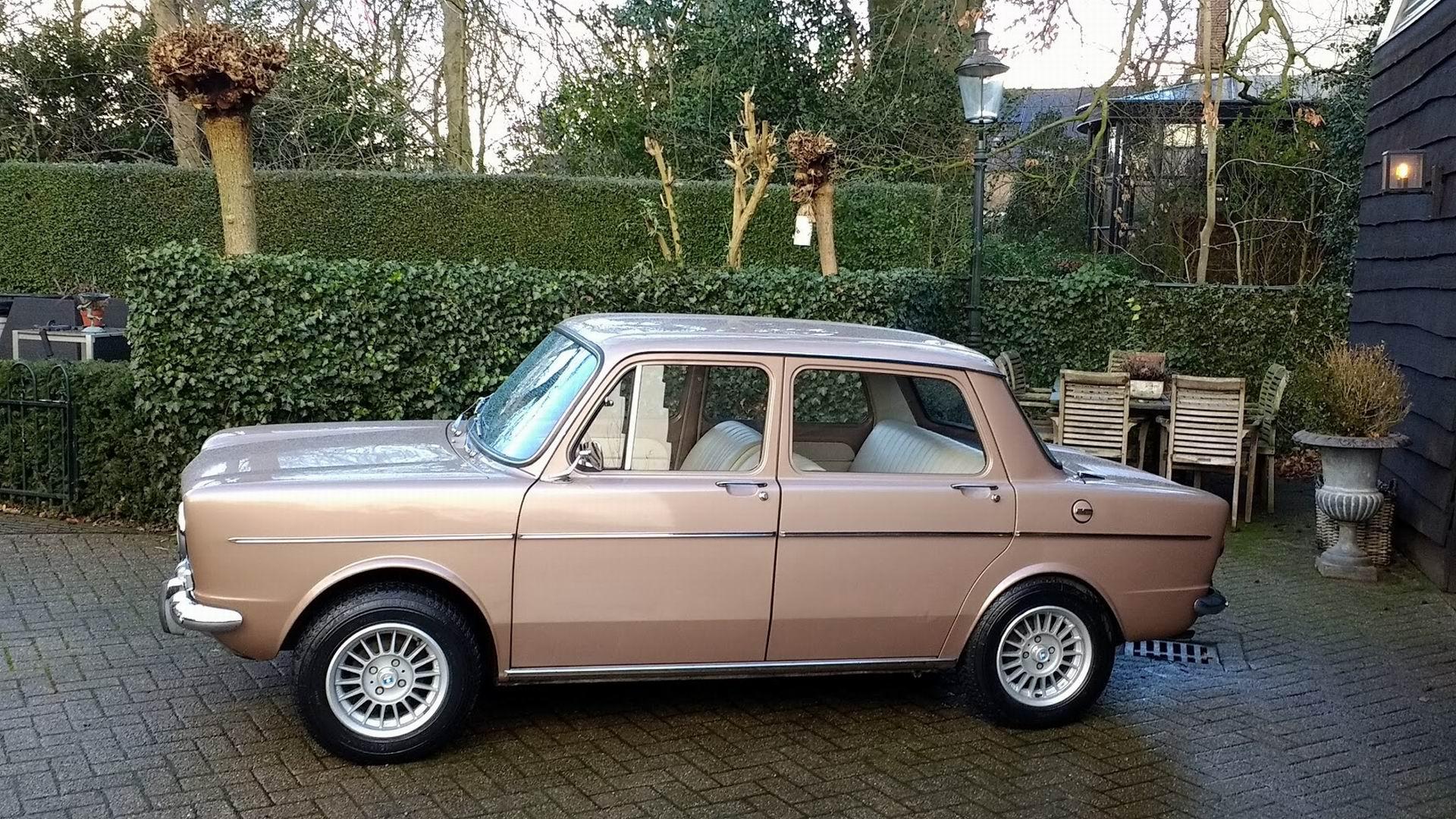 Beige Car Wallpapers - Top Free Beige Car Backgrounds - WallpaperAccess