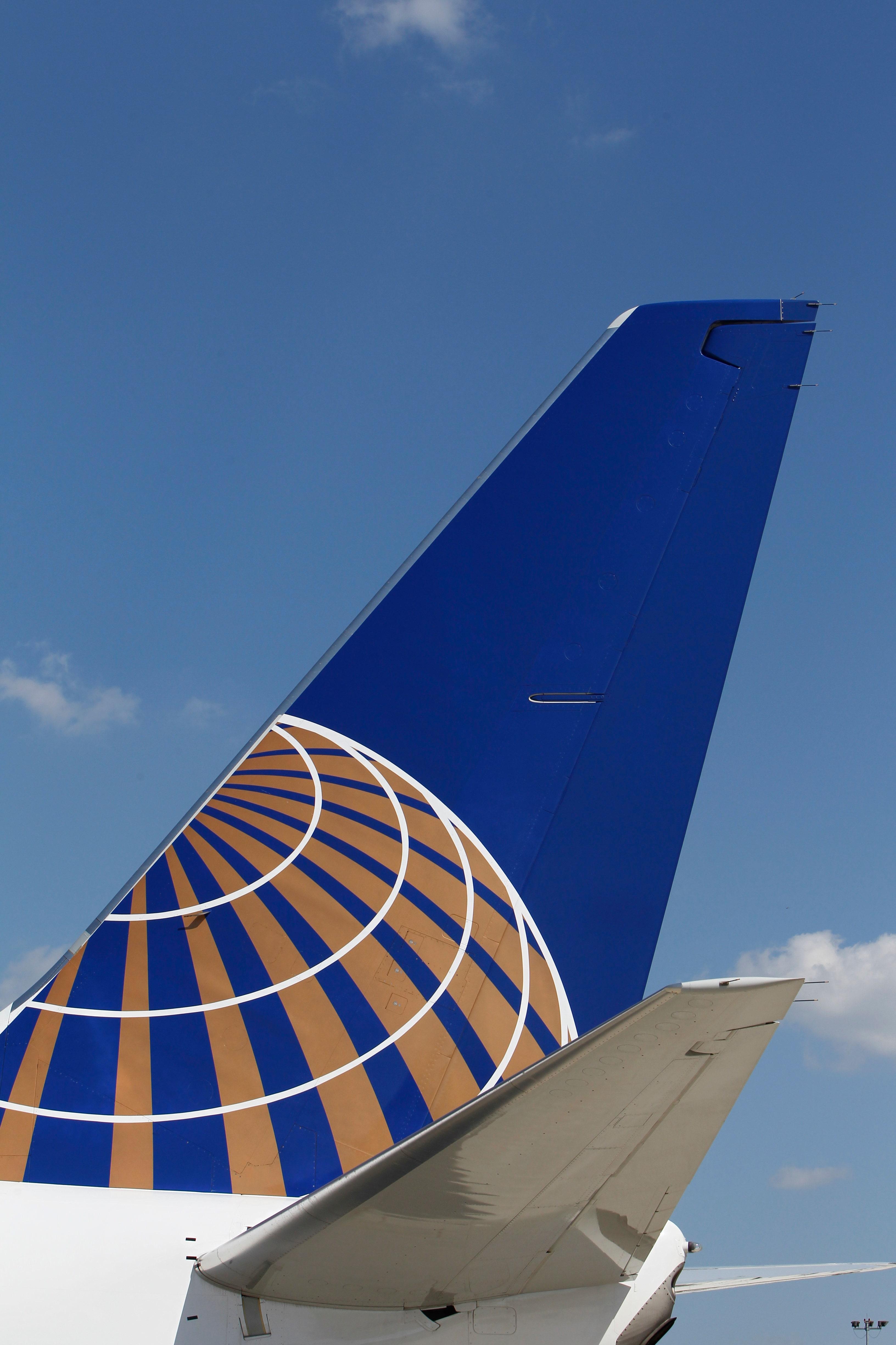 United Airlines iPhone Wallpapers - Top Free United Airlines iPhone ...