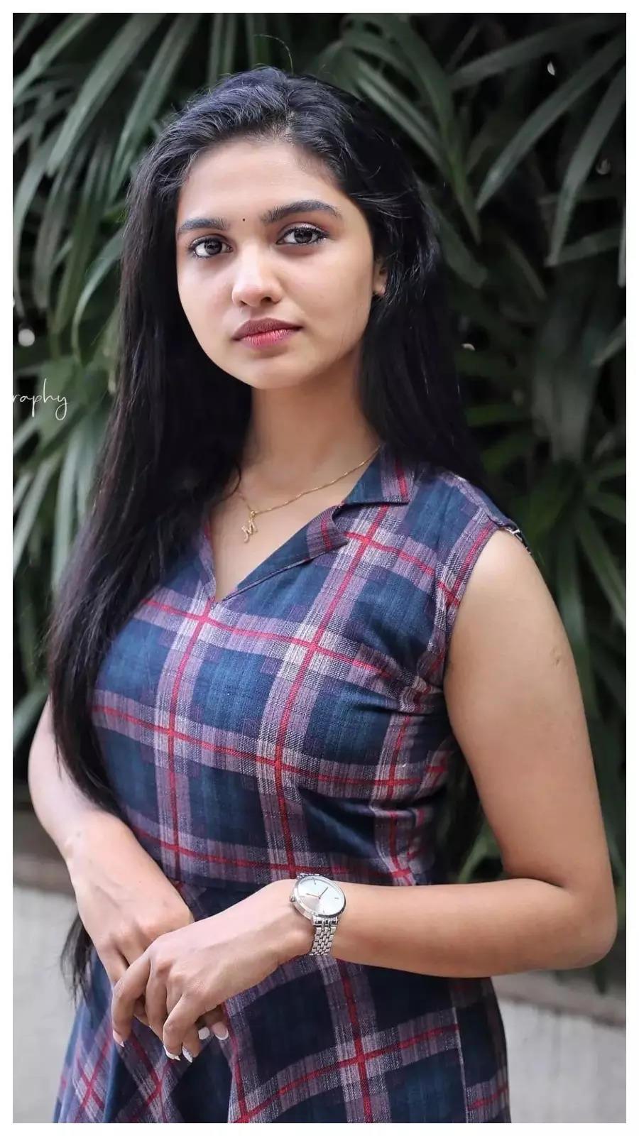 Mamitha Baiju Wallpapers - Top Free Mamitha Baiju Backgrounds ...