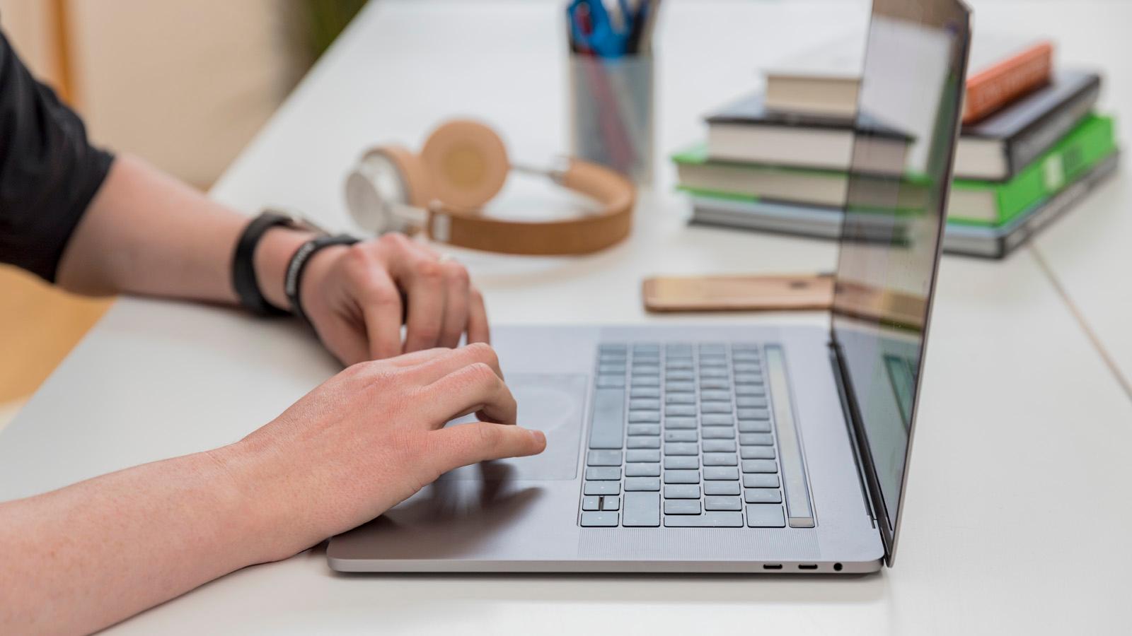 Computer Student Wallpapers - Top Free Computer Student Backgrounds ...