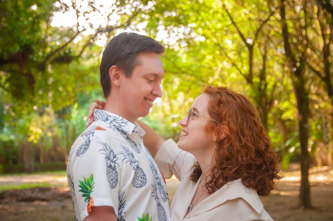 Smiling Couple Wallpapers - Top Free Smiling Couple Backgrounds ...