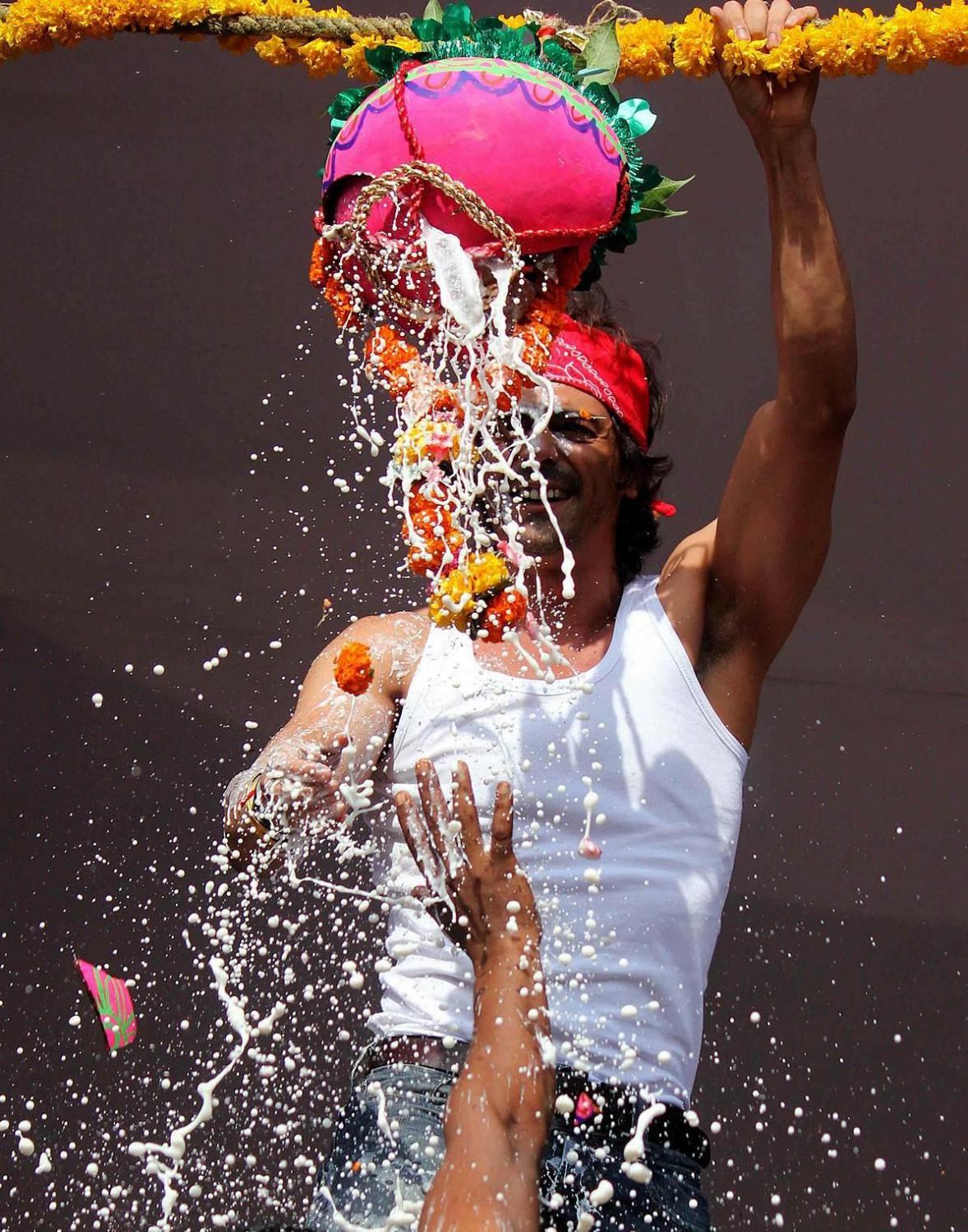 Dahi Handi Wallpapers - Top Free Dahi Handi Backgrounds - WallpaperAccess