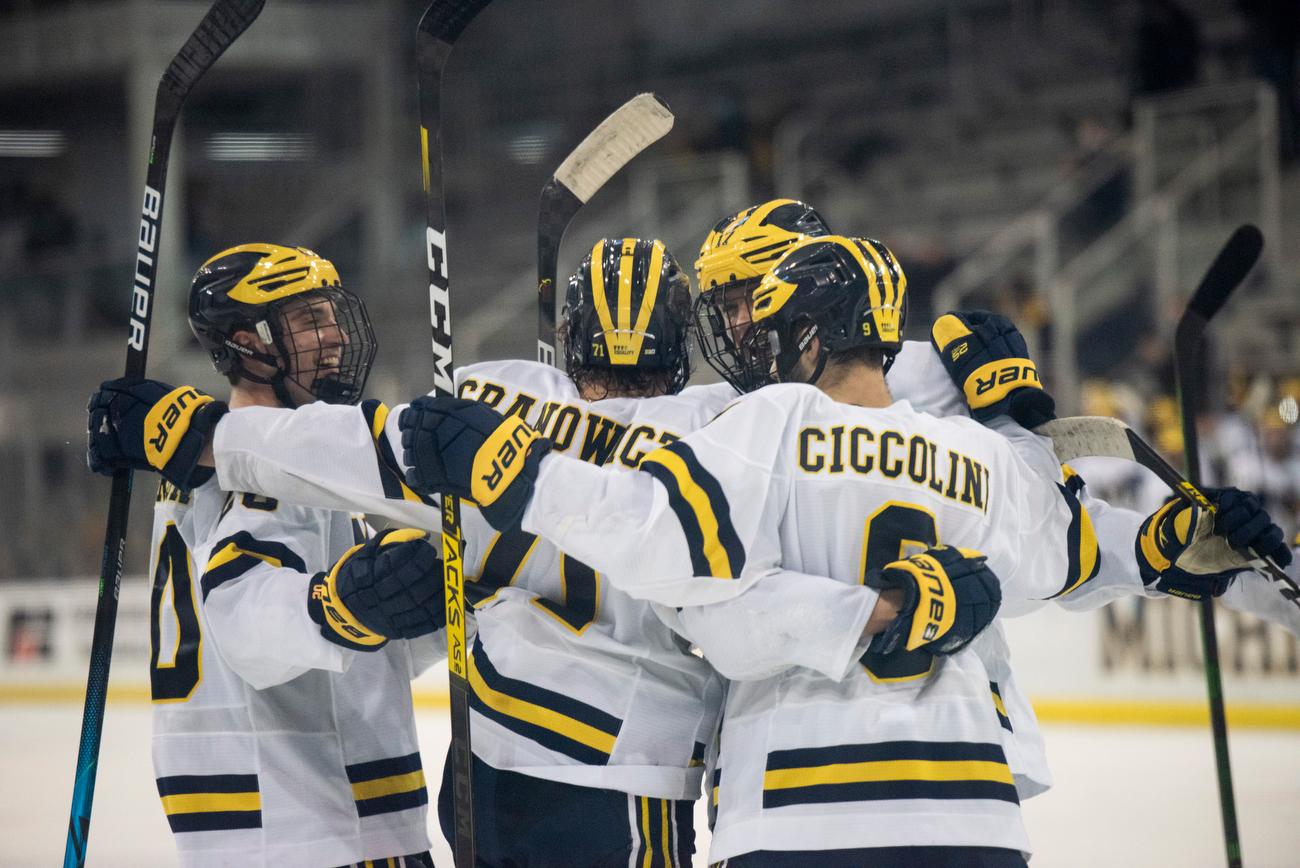 Michigan Hockey Wallpapers - Top Free Michigan Hockey Backgrounds ...