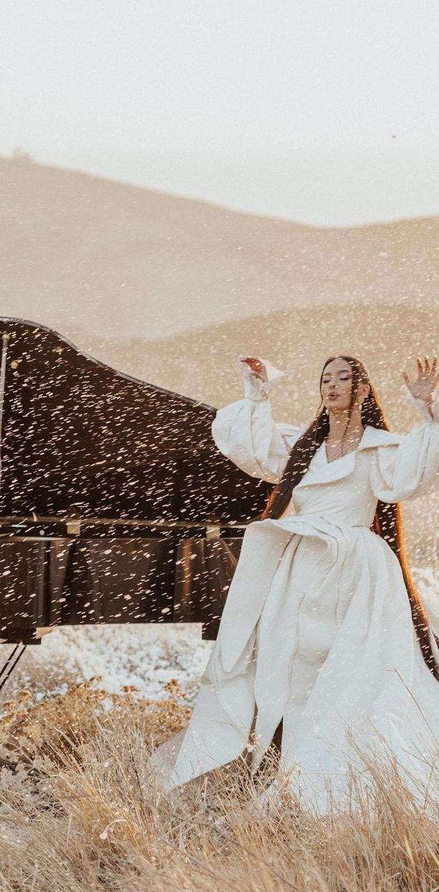 Faouzia Wallpapers - Top Free Faouzia Backgrounds - WallpaperAccess