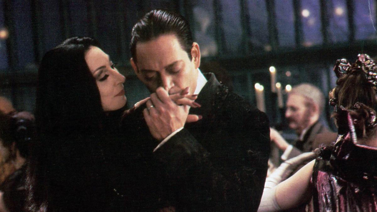 Morticia Addams Wallpapers - Top Free Morticia Addams Backgrounds ...