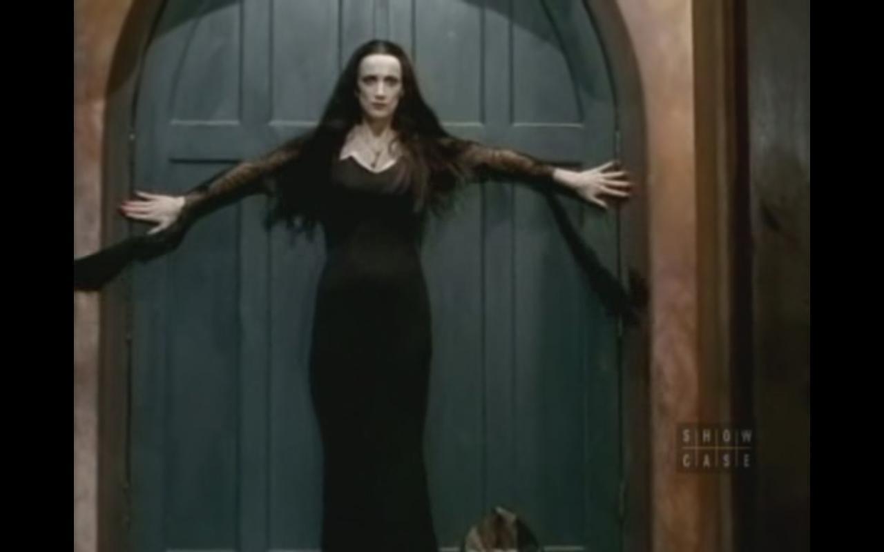Morticia Addams Wallpapers - Top Free Morticia Addams Backgrounds ...