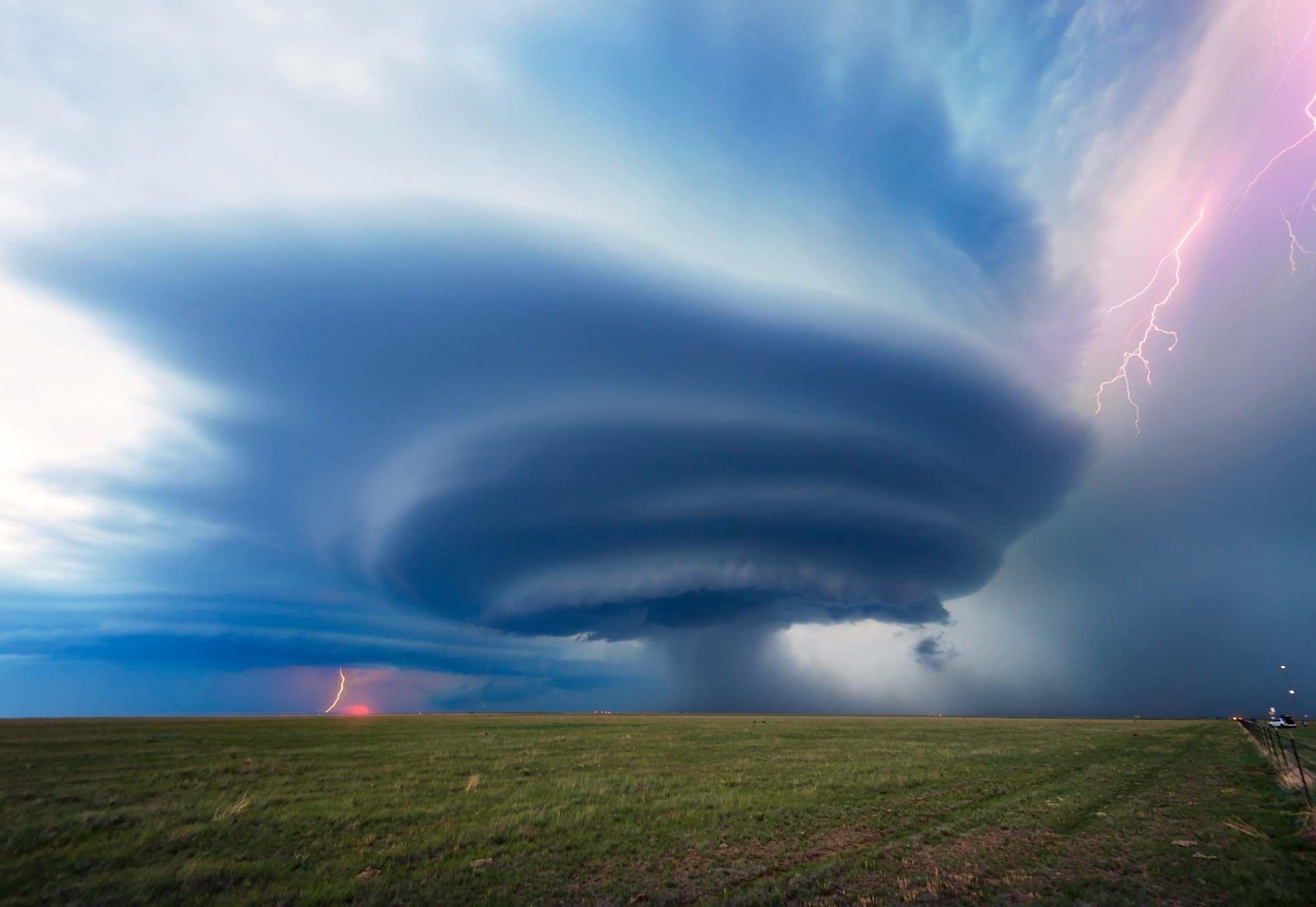 Cyclone Wallpapers - Top Free Cyclone Backgrounds - WallpaperAccess