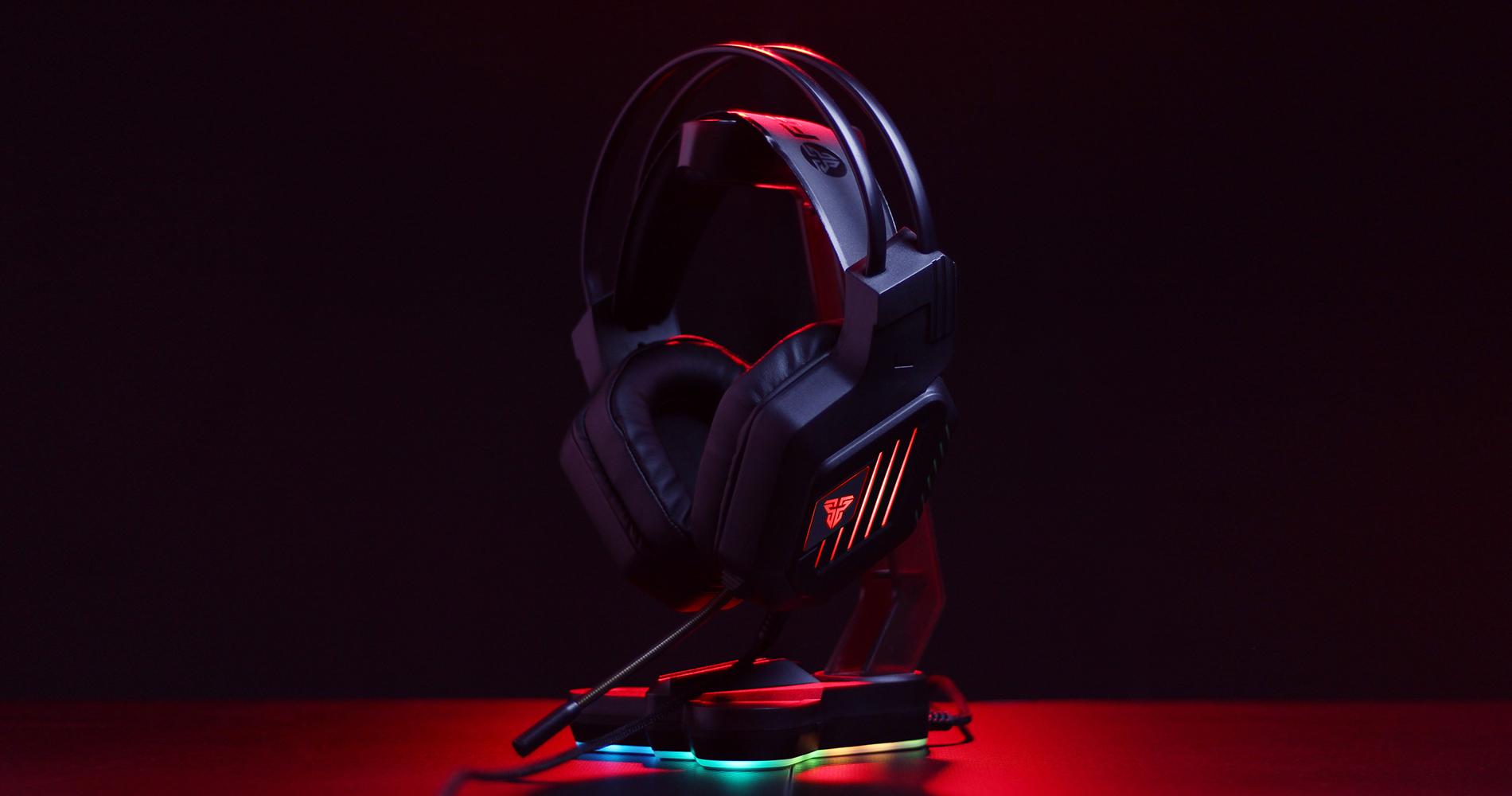 Fantech Wallpapers - Top Free Fantech Backgrounds - WallpaperAccess