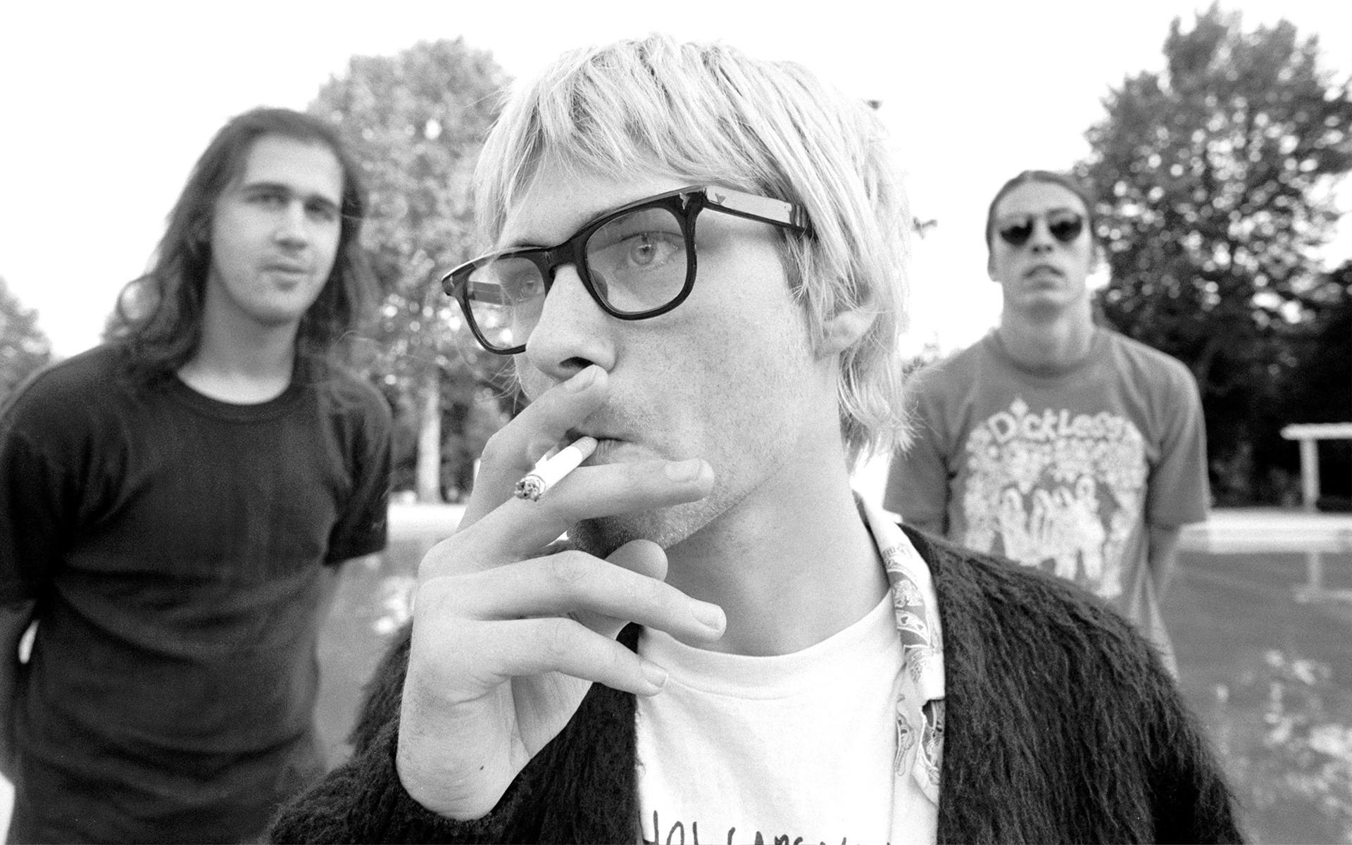 Kurt Cobain Smoking Wallpapers - Top Free Kurt Cobain Smoking ...
