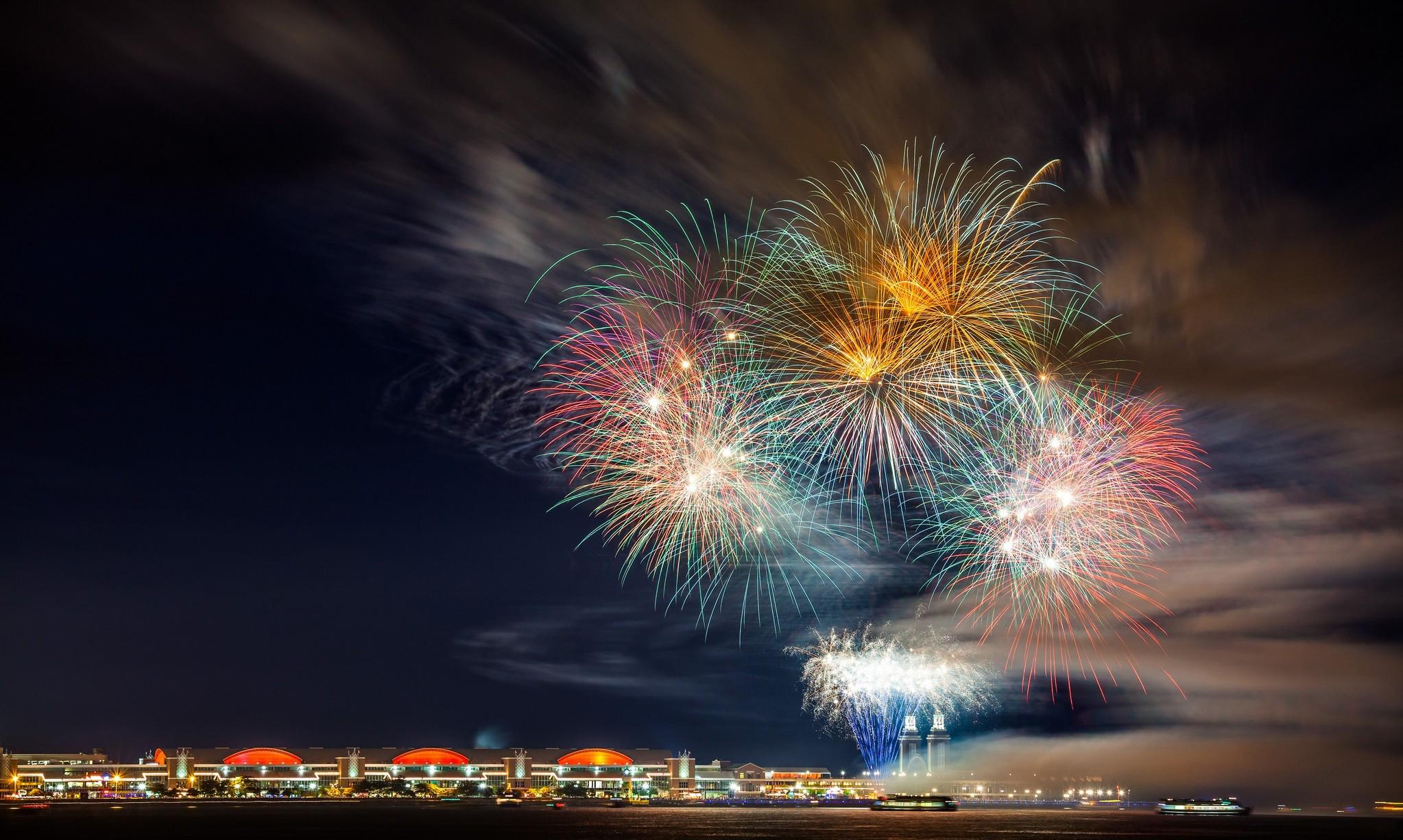 Beautiful Fireworks Wallpapers - Top Free Beautiful Fireworks ...