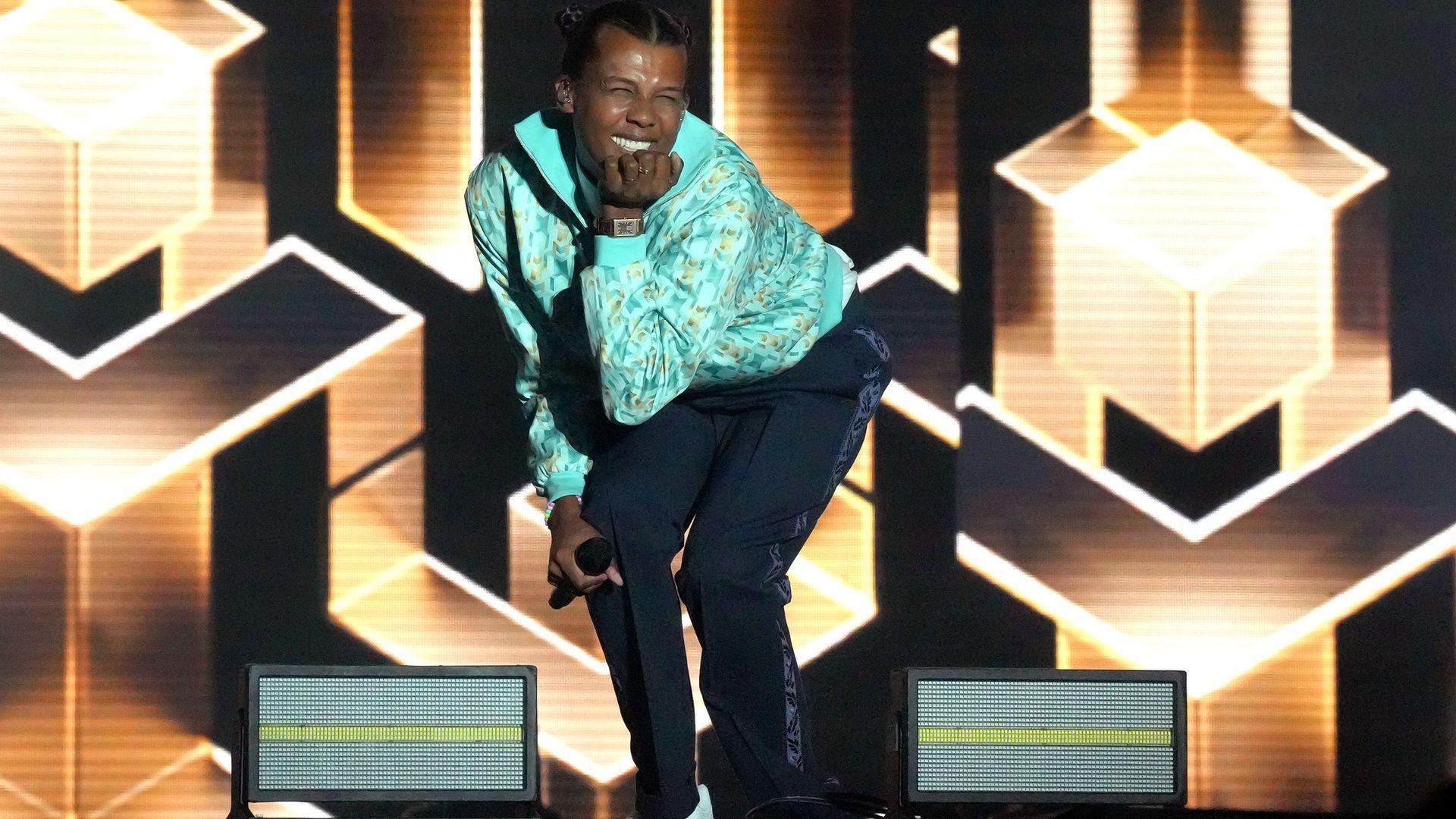 Stromae Wallpapers - Top Free Stromae Backgrounds - WallpaperAccess