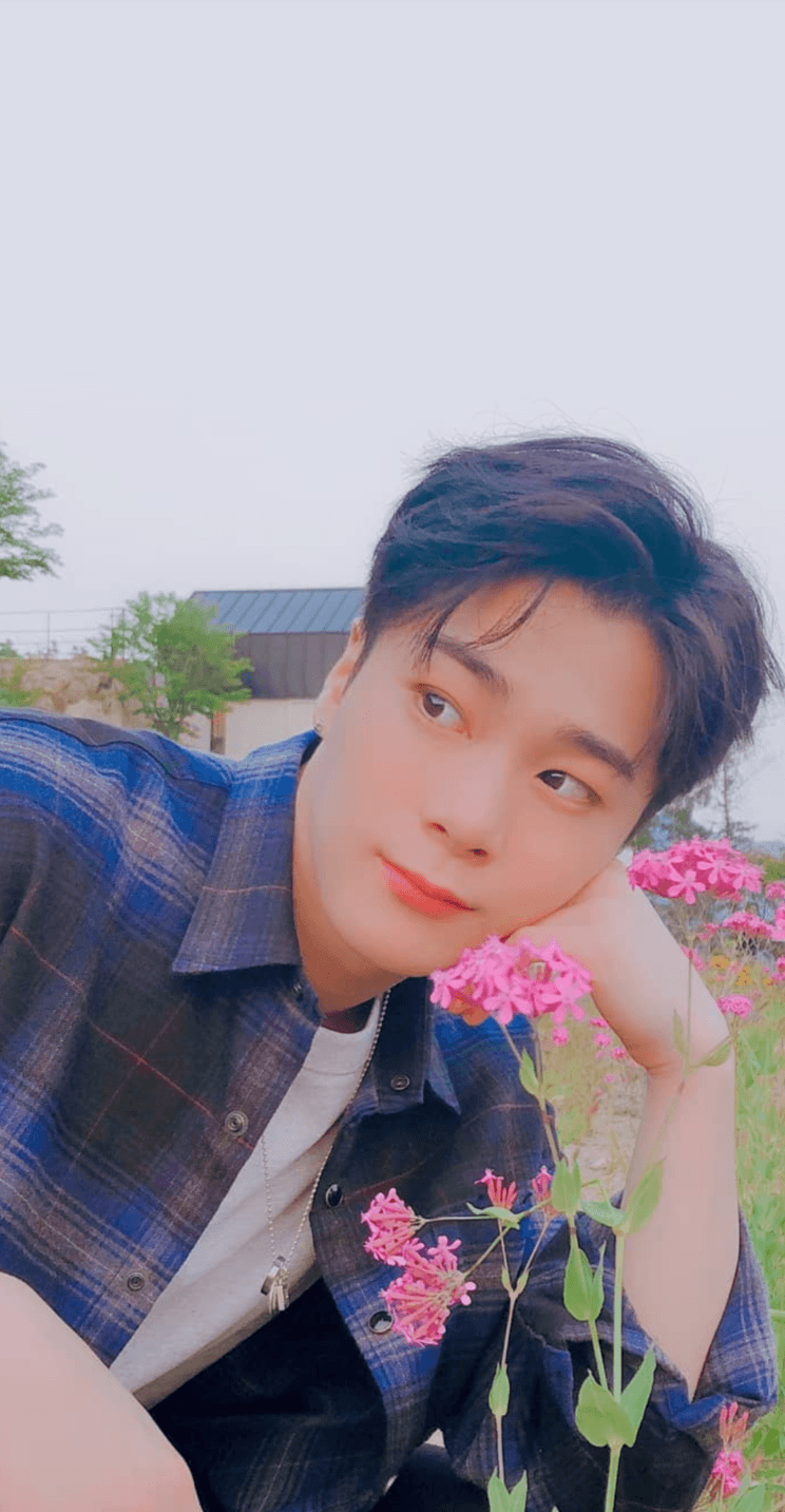 Astro Moonbin Wallpapers - Top Free Astro Moonbin Backgrounds - WallpaperAccess