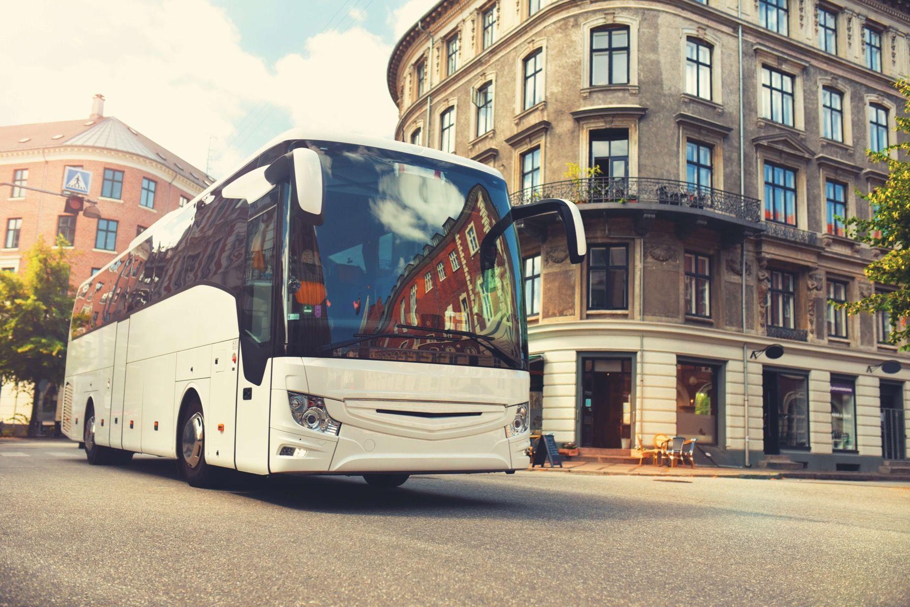 Tourist Bus Wallpapers - Top Free Tourist Bus Backgrounds - WallpaperAccess