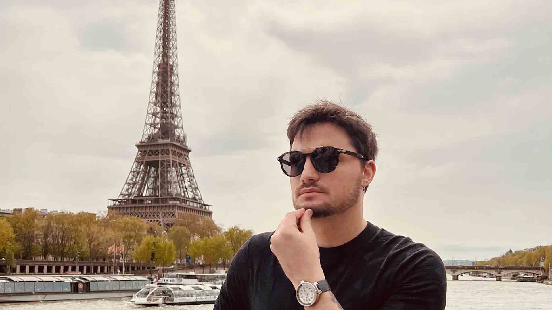 Felipe Neto Wallpapers - Top Free Felipe Neto Backgrounds - WallpaperAccess